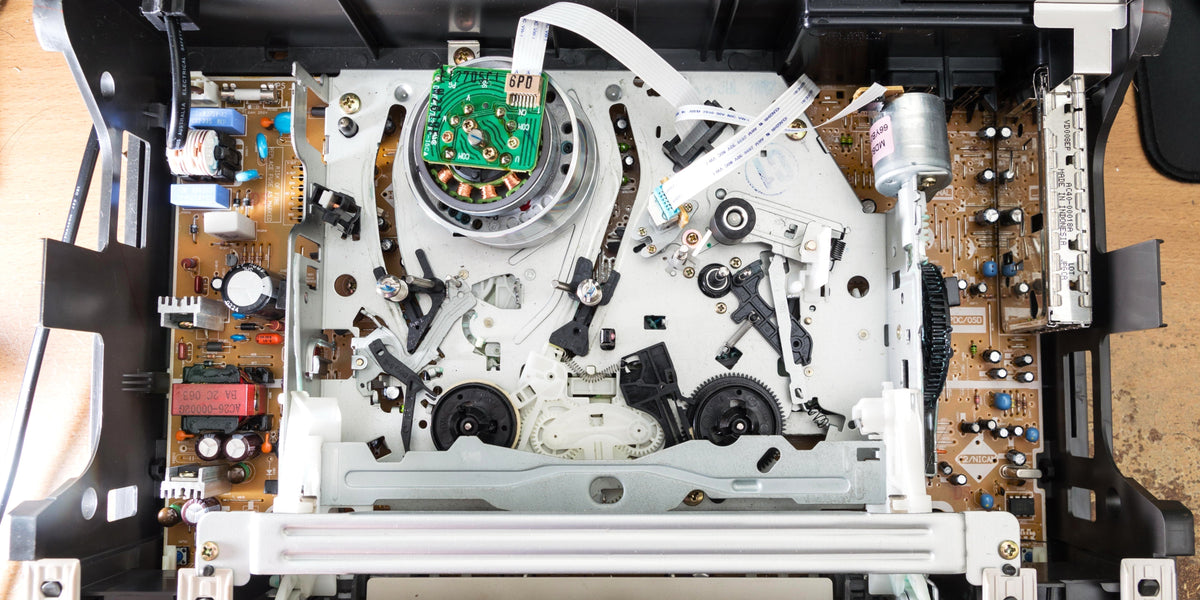Taking a Look Under the Hood | What's Inside Your VCR? — SpenCertified