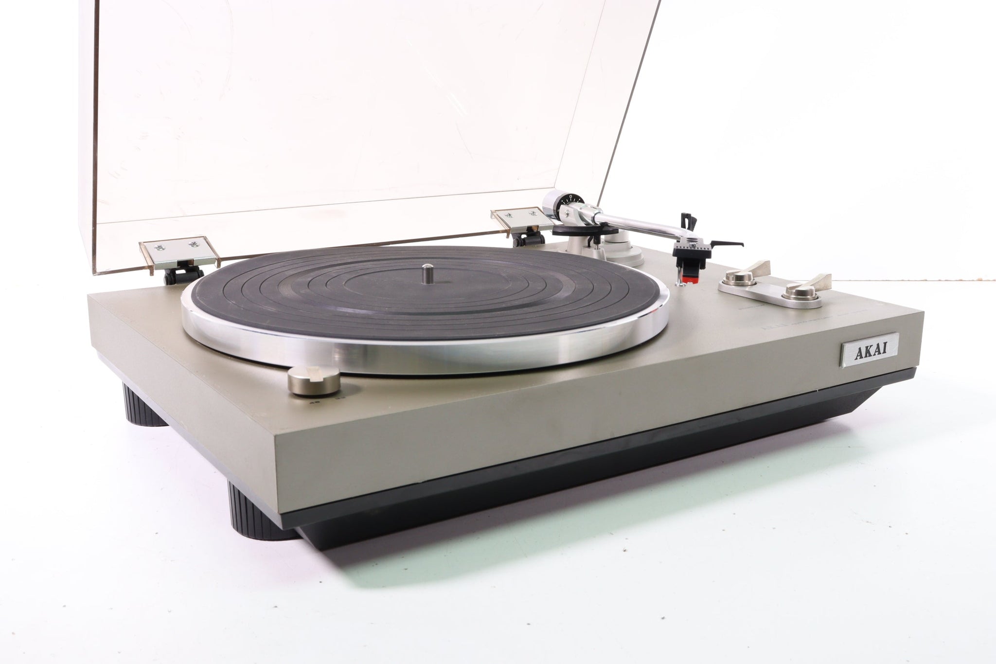 Akai AP-100 Auto-Return Turntable Record Player Made in Japan