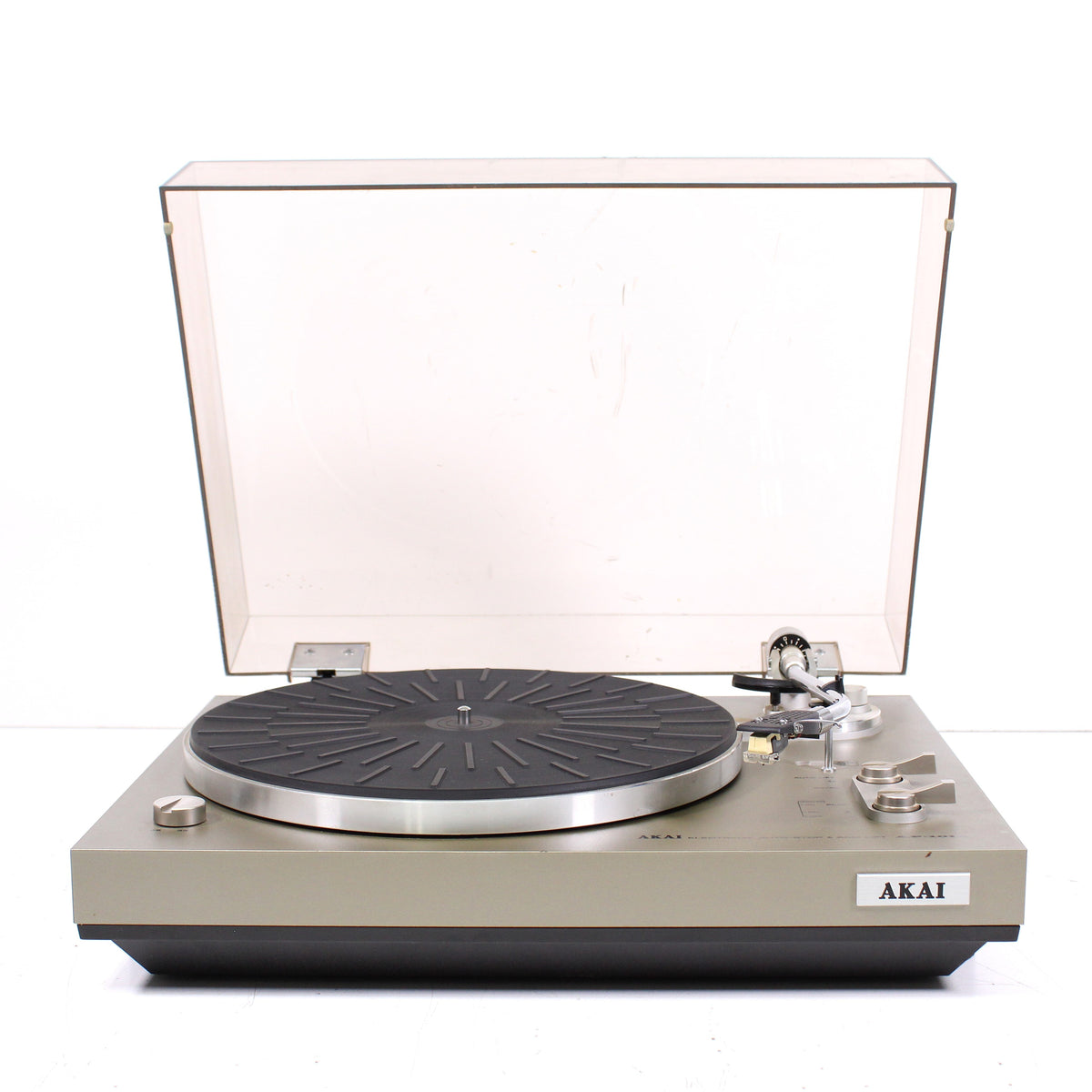 Akai AP-101C Belt-Drive Turntable with Electrical Auto-Stop & Arm Lift ...