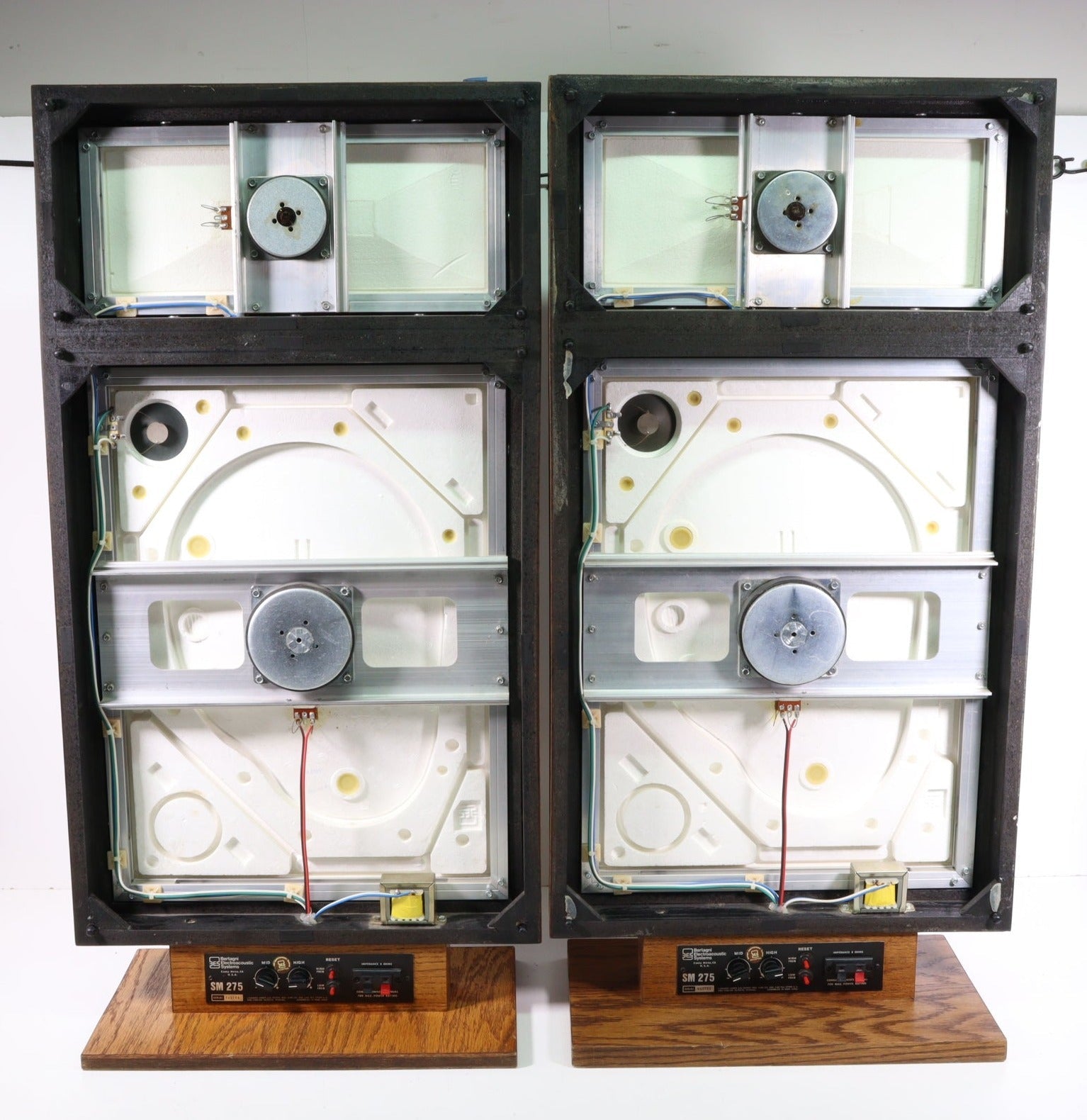 BES Bertagni SM275 Vintage Floorstanding Speaker Pair