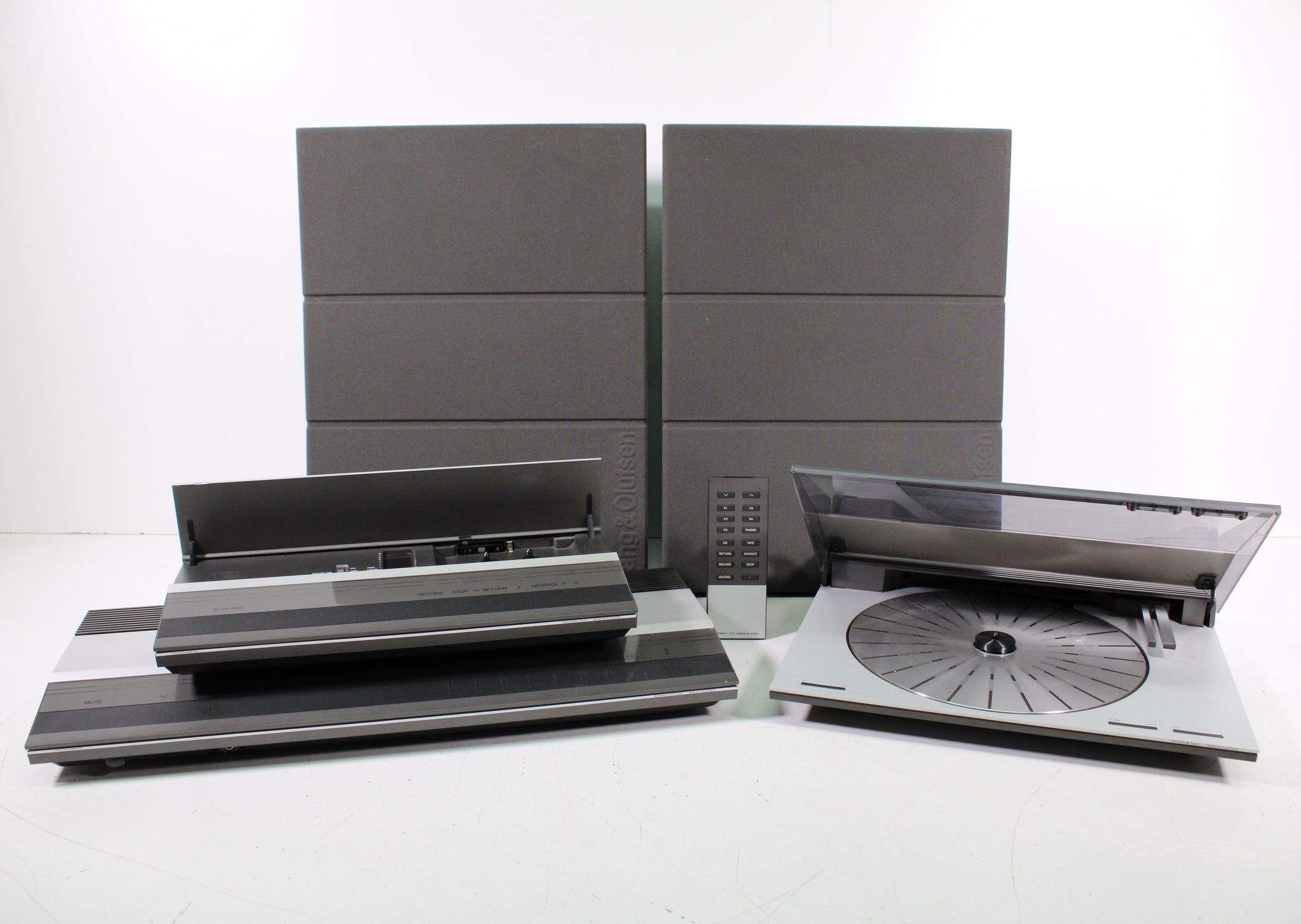 B&O Audio System Bundle (BeoSystem 3300: Speaker Pair, Receiver, Casse