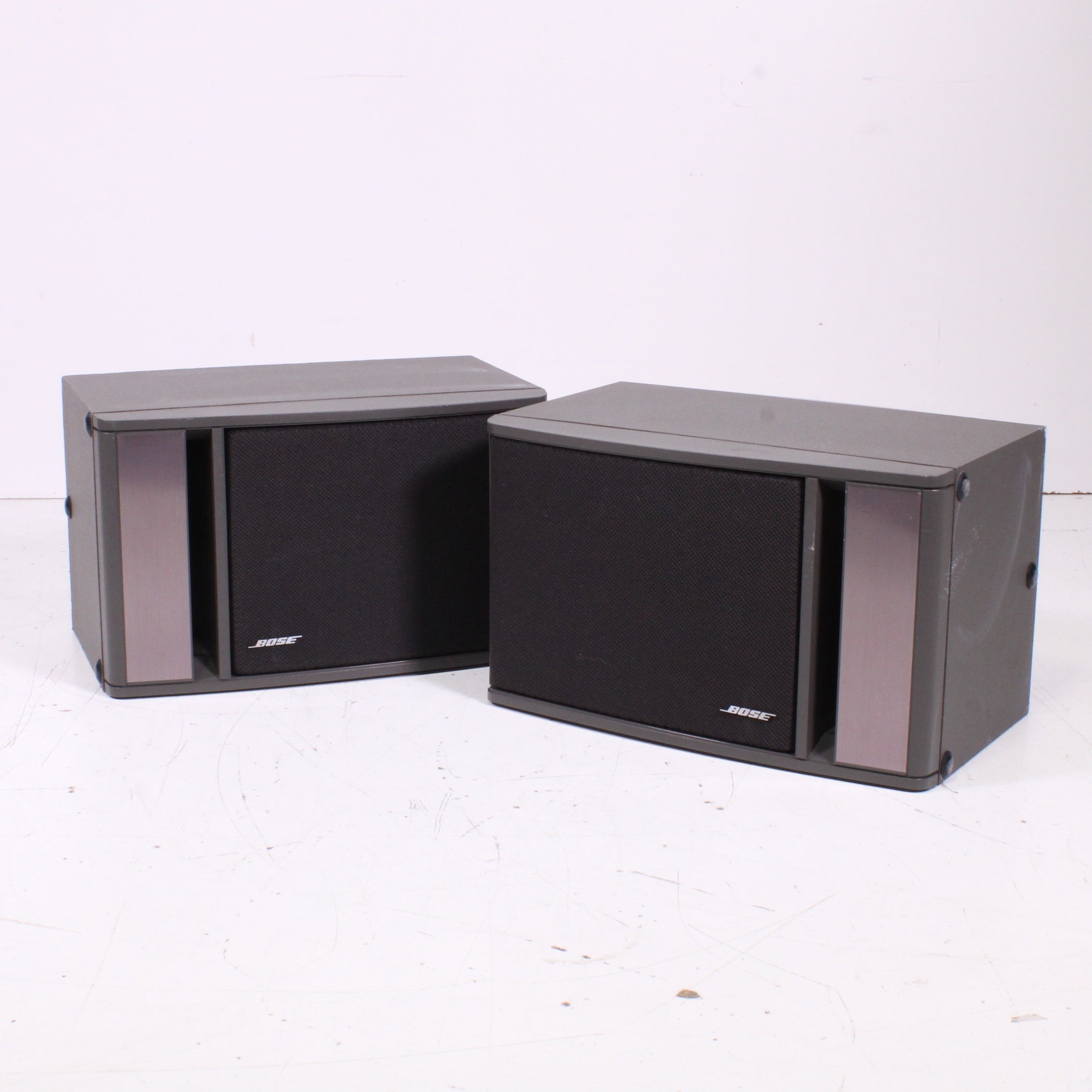 Bose 141 Direct/Reflecting Bookshelf Speakers Pair Compact Wide-Disper ...