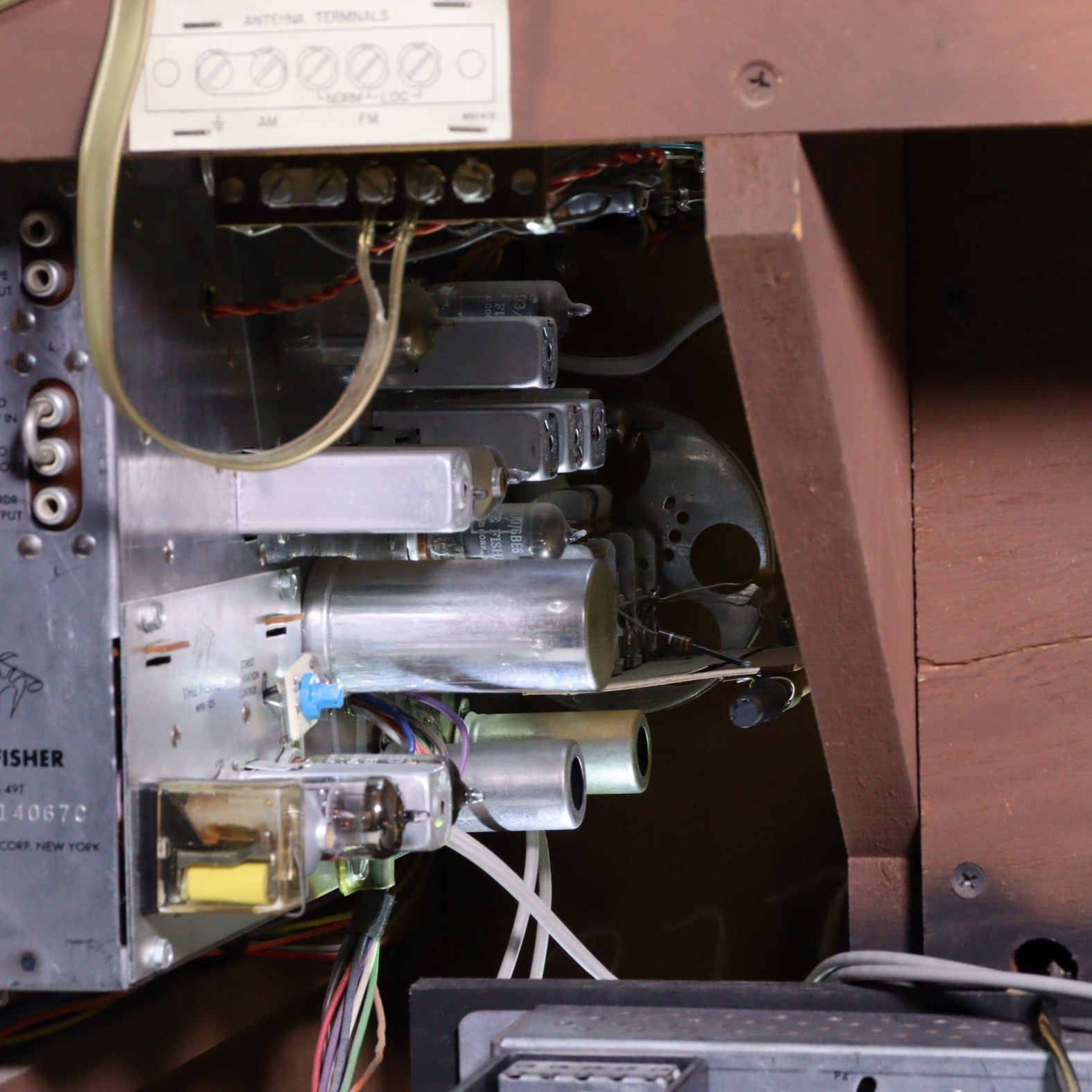 Fisher D-391 E-491 Diplomat Tube Stereo Console Record Player Cabinet