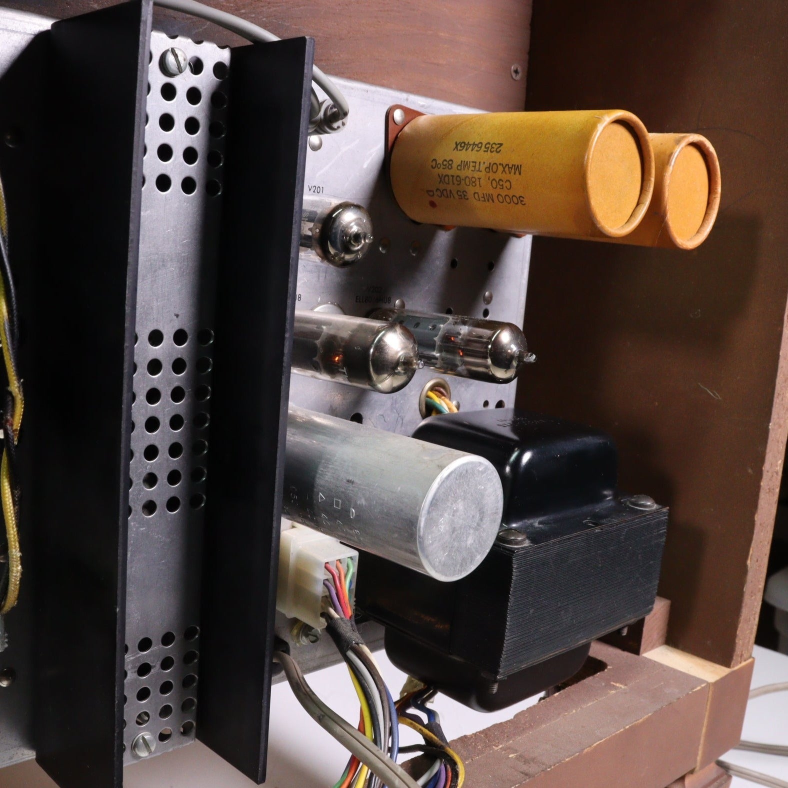 Fisher D-391 E-491 Diplomat Tube Stereo Console Record Player Cabinet