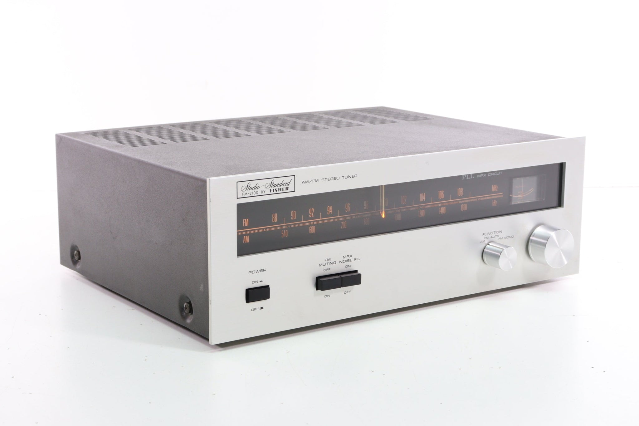 Fisher FM-2100 Studio Standard AM FM Stereo Tuner