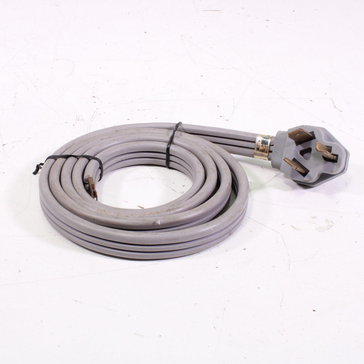 Heavy-Duty 4 ft 3-Prong Range Power Cord with Ring Terminal Ends ...