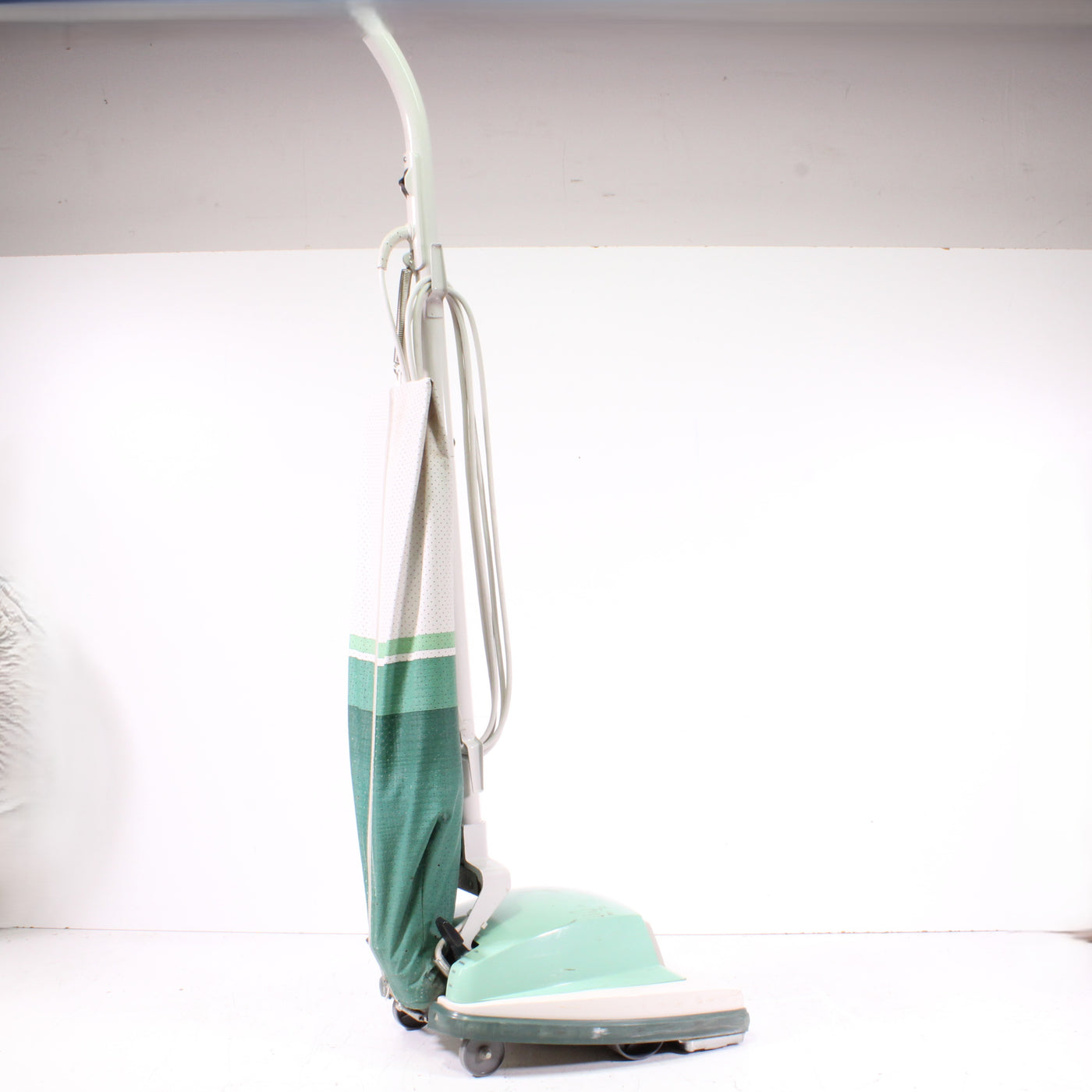 Hoover Convertible with Headlight Vintage Upright Vacuum Cleaner ...