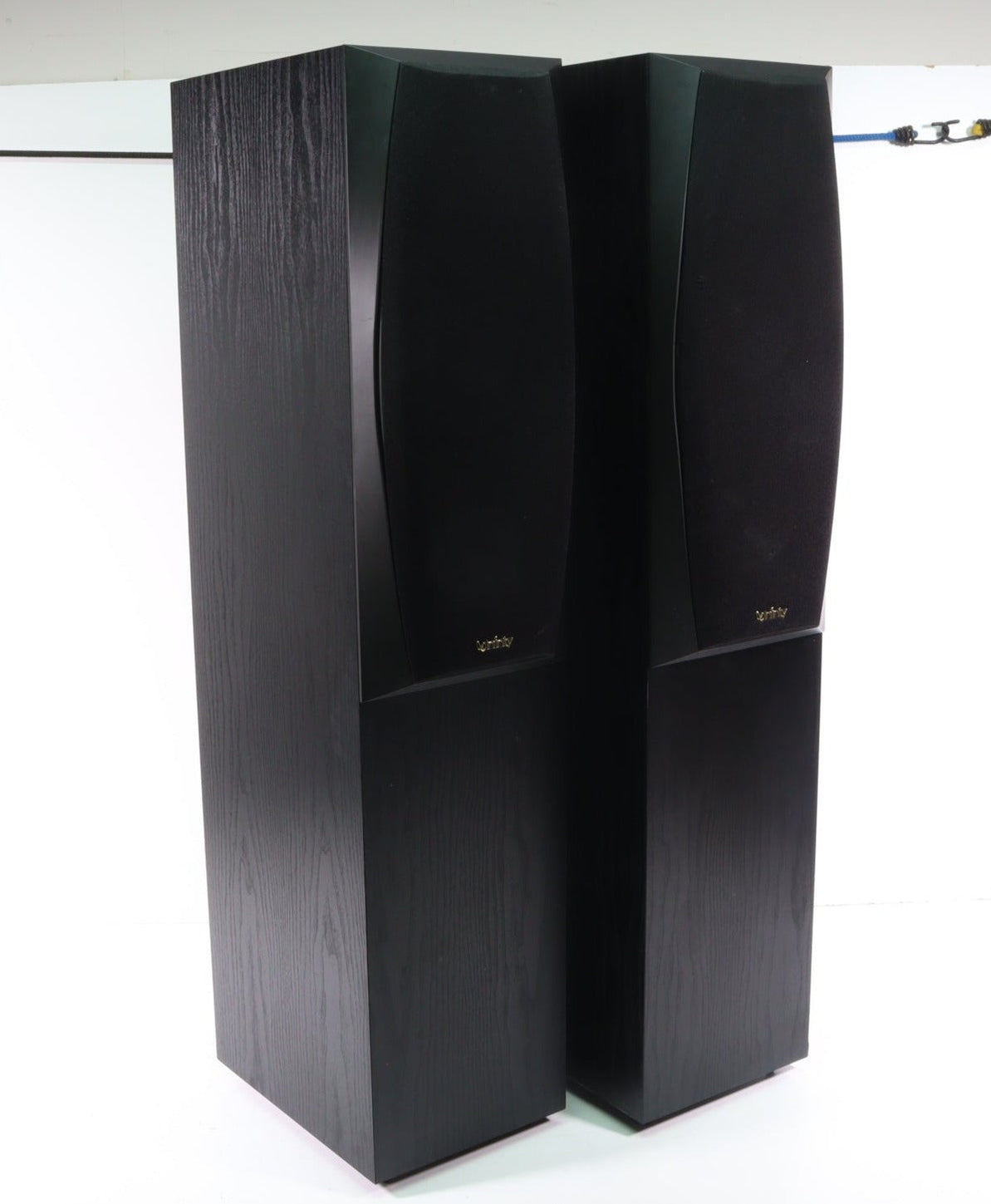 Infinity Entra Three Floorstanding Tower Speaker Pair — SpenCertified