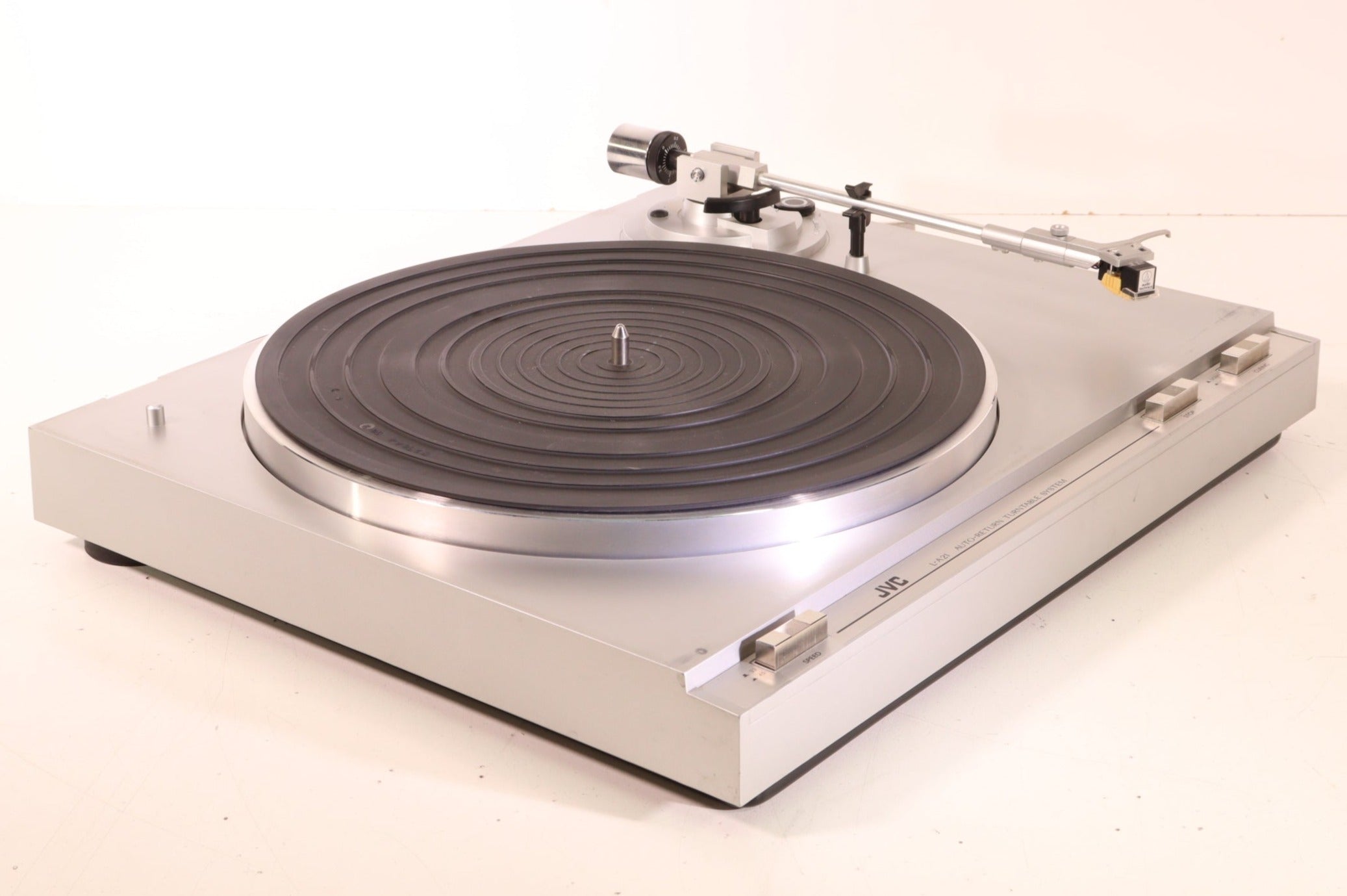 JVC L-A21 Auto-Return Turntable System — SpenCertified