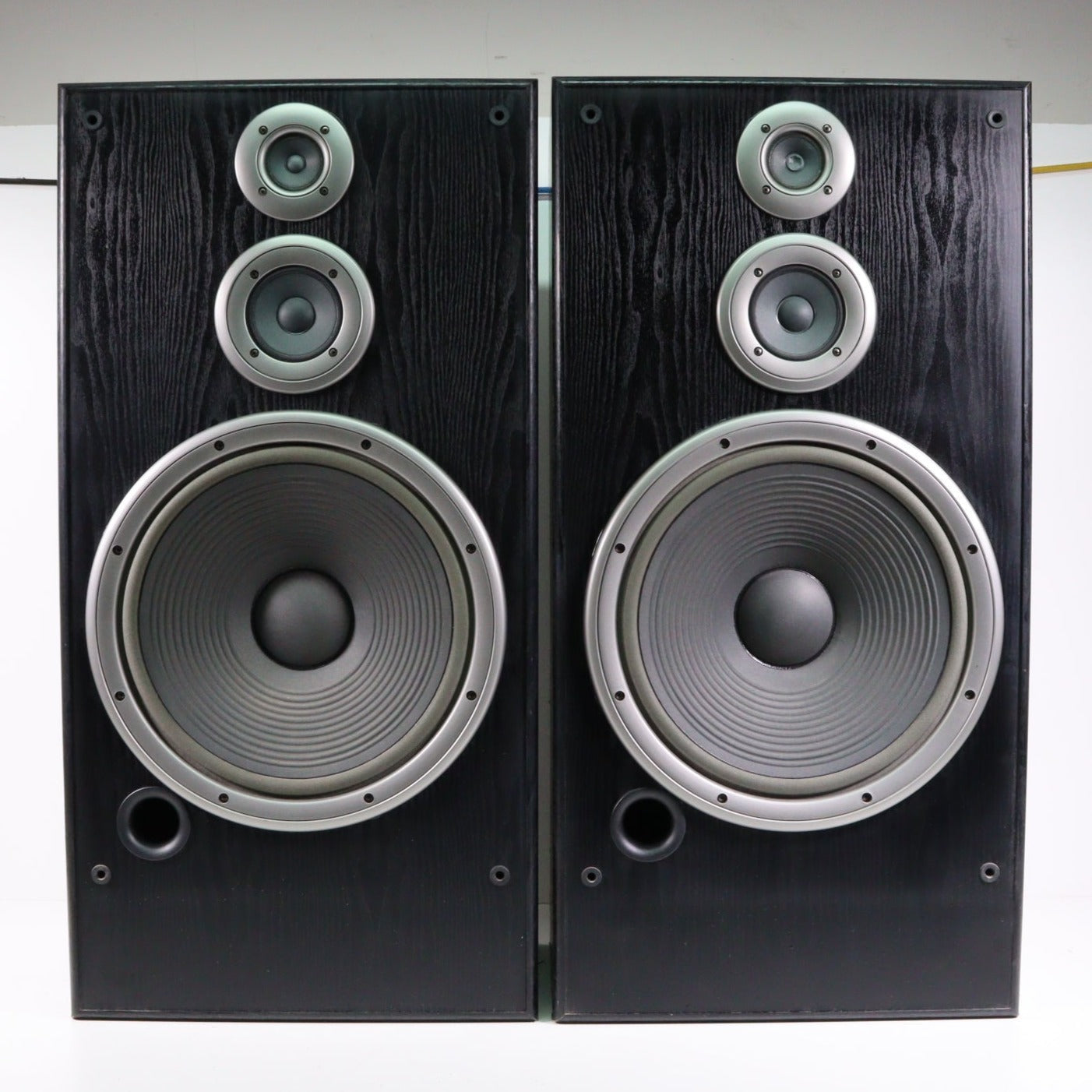 JVC SP-7900BK 3-Way Floorstanding Speaker Pair