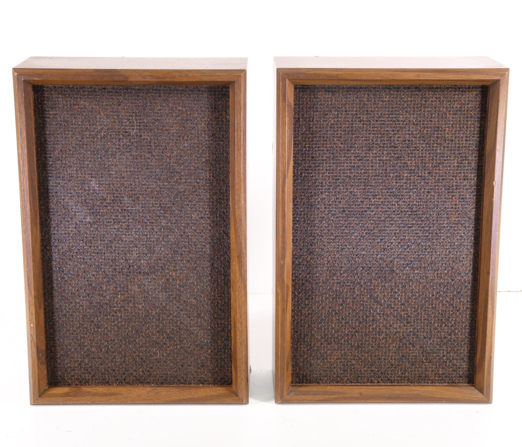 Lloyd's WW-9481 High Fidelity Bass Reflex Sound System Speaker Pair
