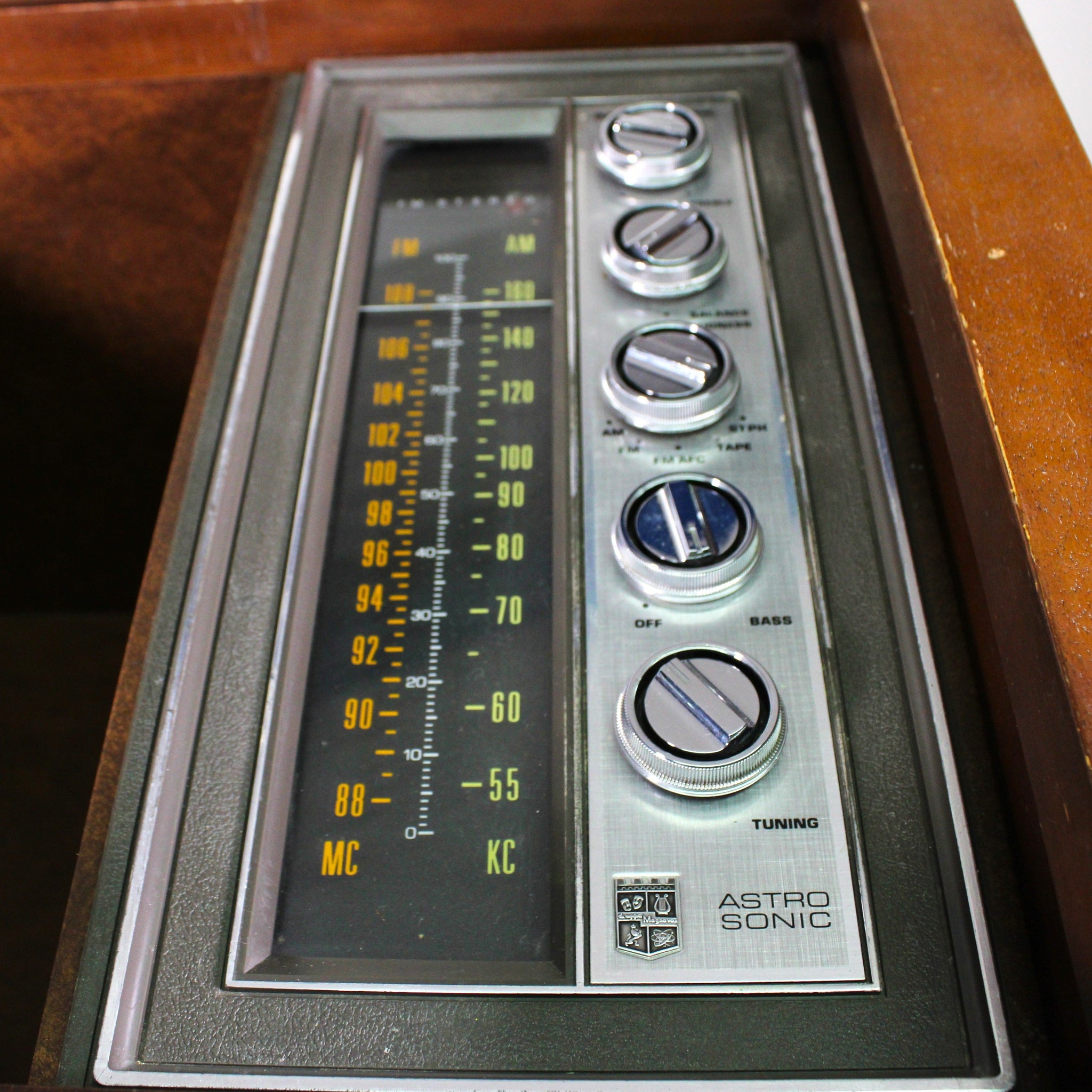 Magnavox 1P3931 Astro-Sonic Stereo Console Record Player Cabinet (PICK