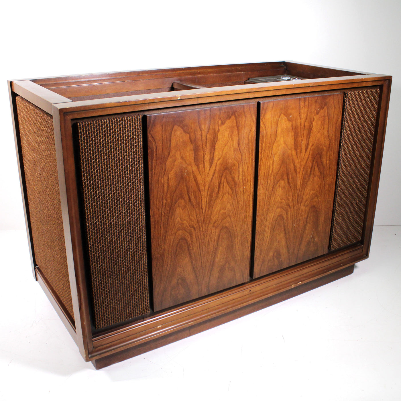 Magnavox 1P3931 Astro-Sonic Stereo Console Record Player Cabinet (PICK ...