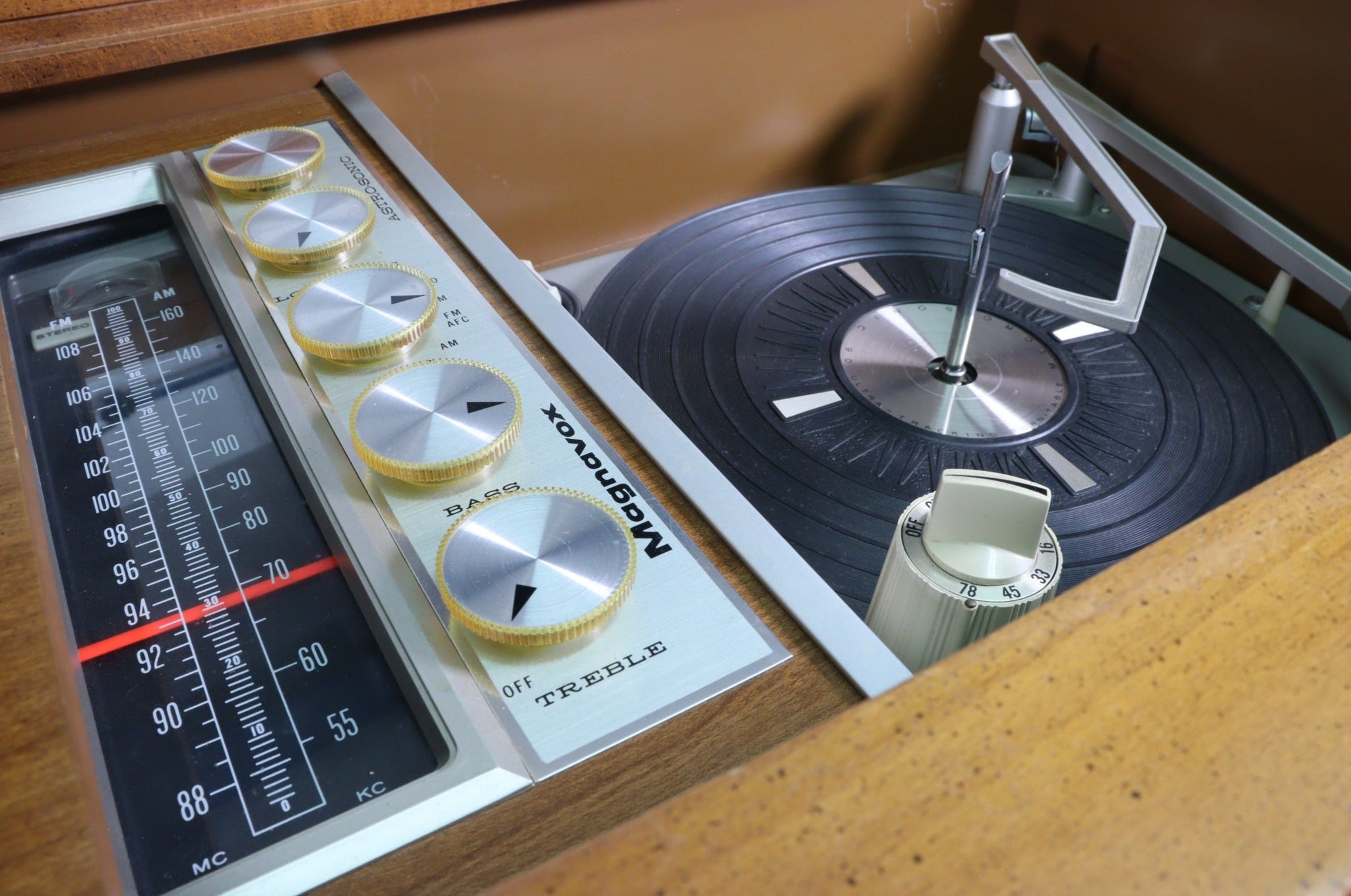 Magnavox Micromatic Stereo Console Record Player with FM/AM Radio, Aux