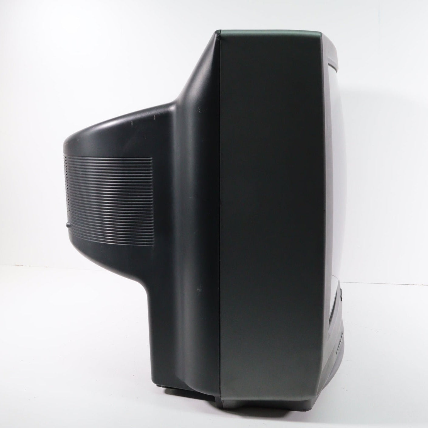 Panasonic CT-27L8G 27" Retro Color TV CRT Television