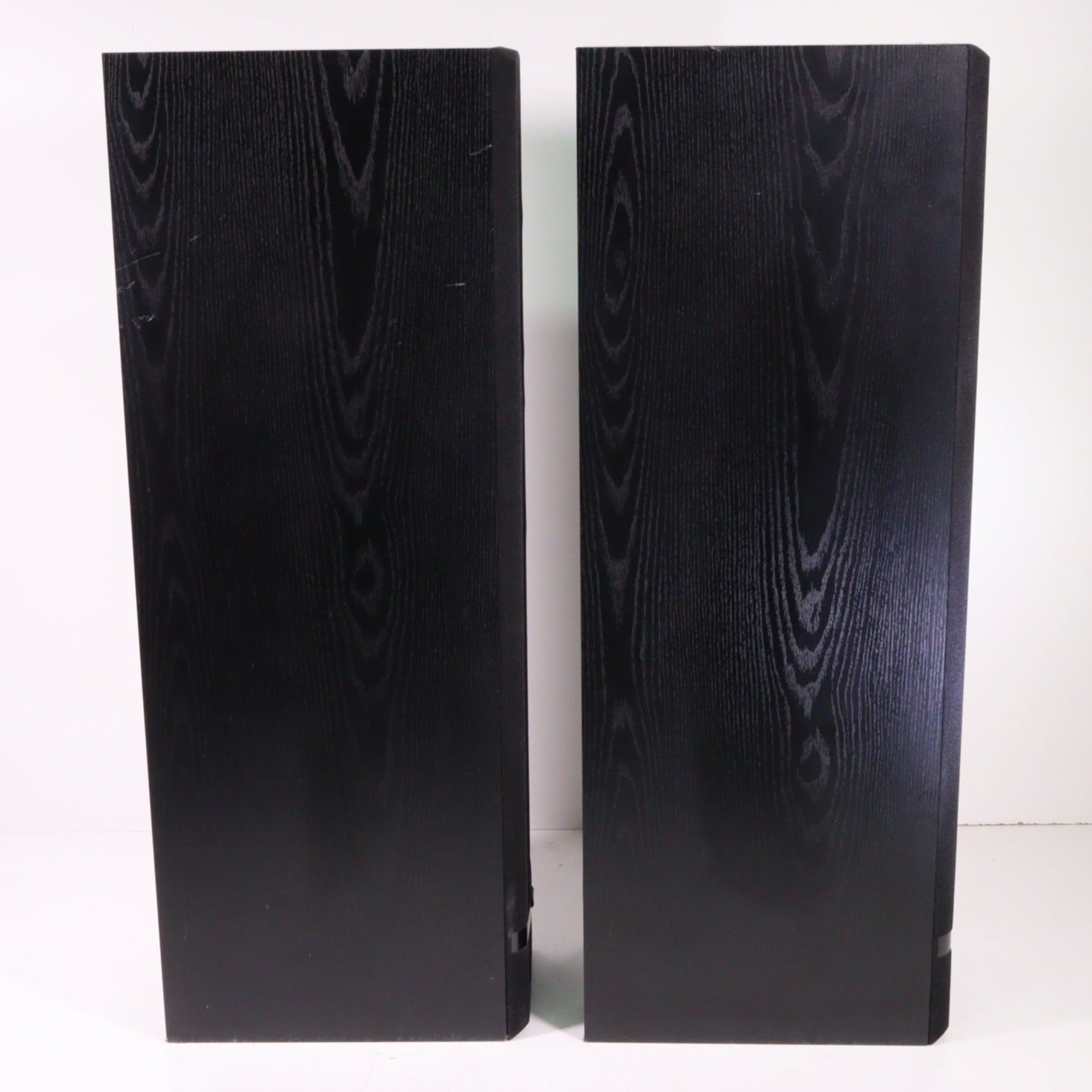 Paradigm Phantom V.2 High Definition Speaker System Pair