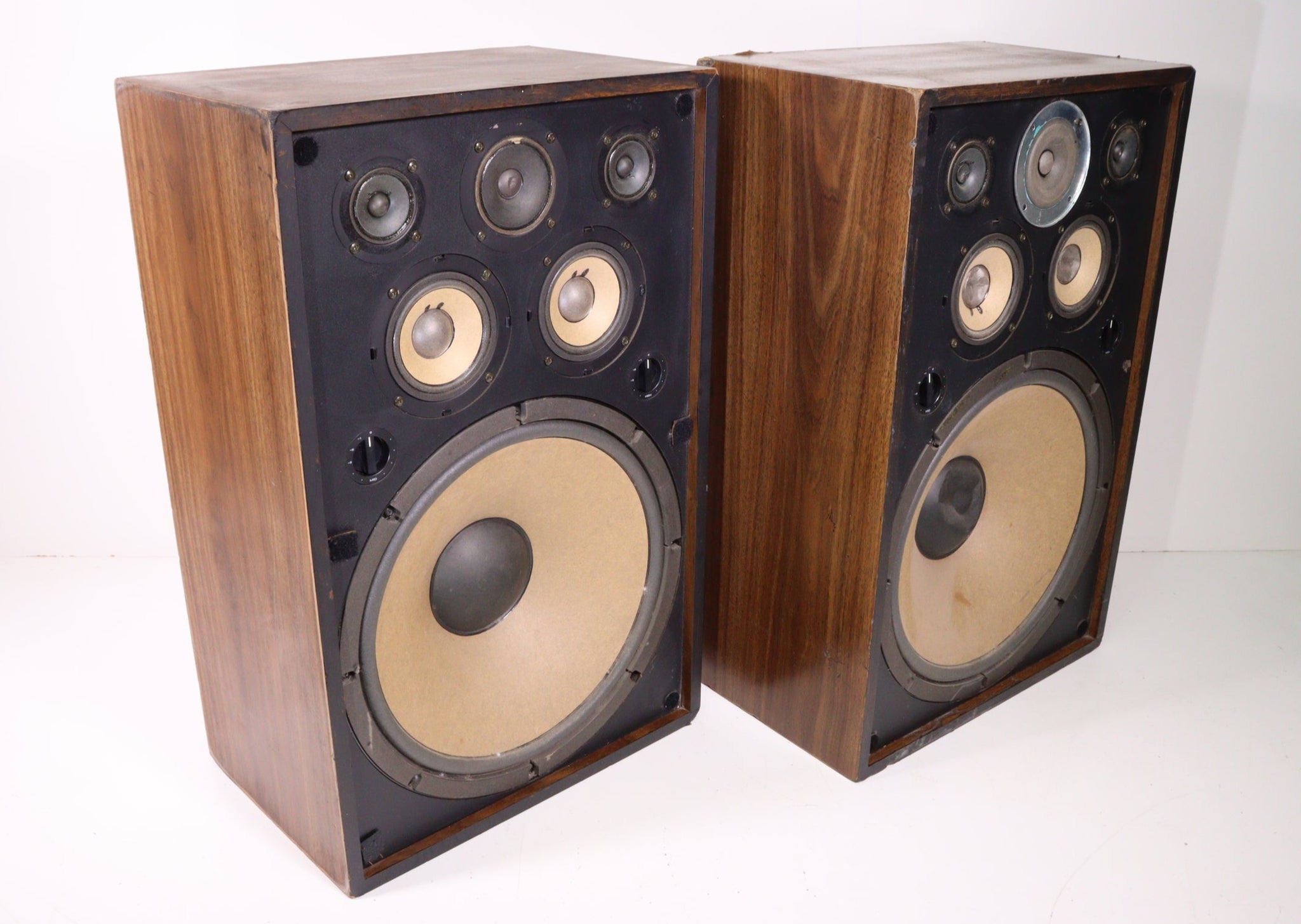 Pioneer CS-911A 6-Way Speaker Pair (HAVE ISSUES)