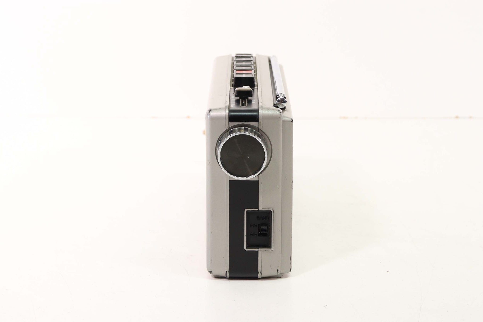 REALISTIC Minisette IV 14-831 AM-FM Radio Cassette Recorder
