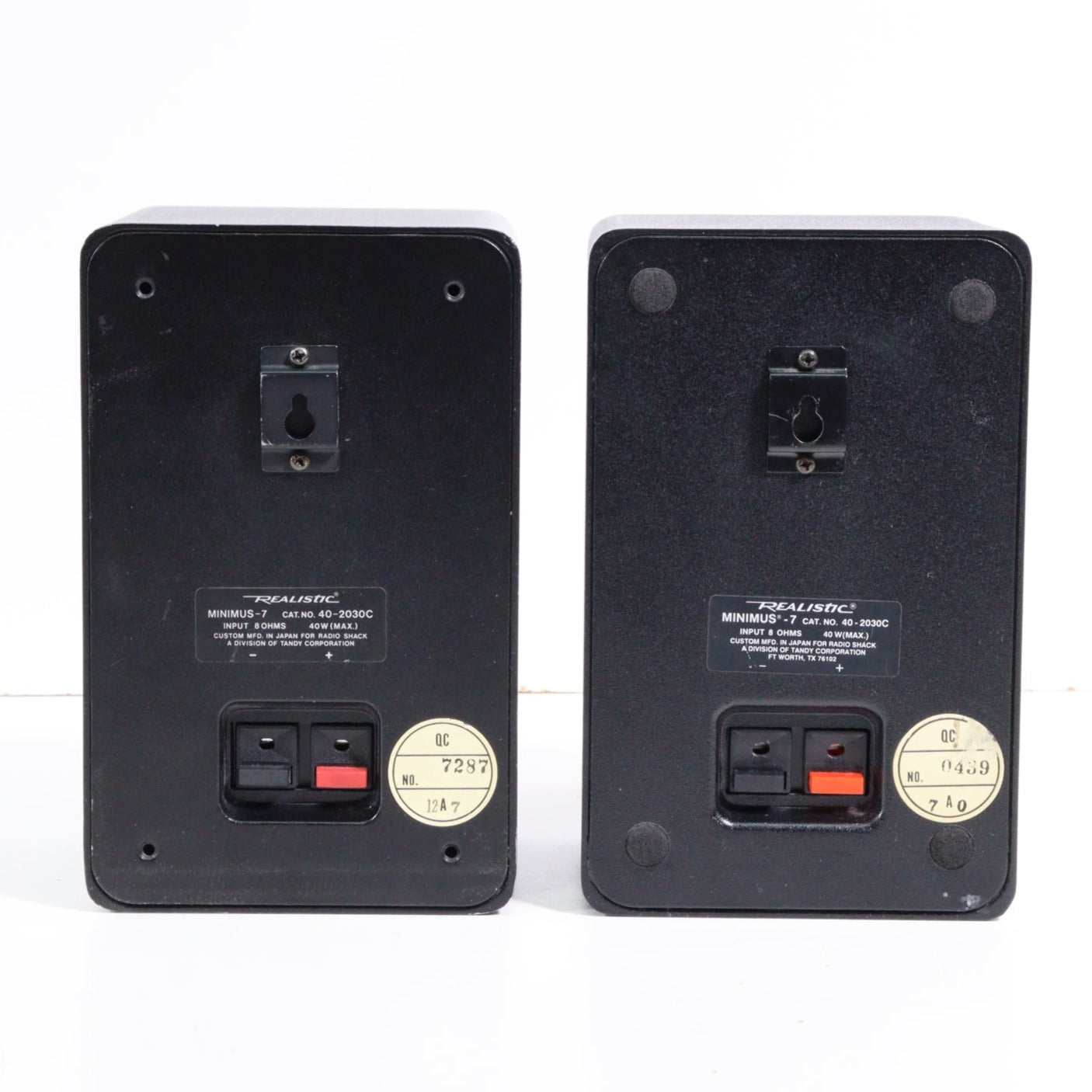 Realistic 40-2030C Bookshelf Speaker Pair