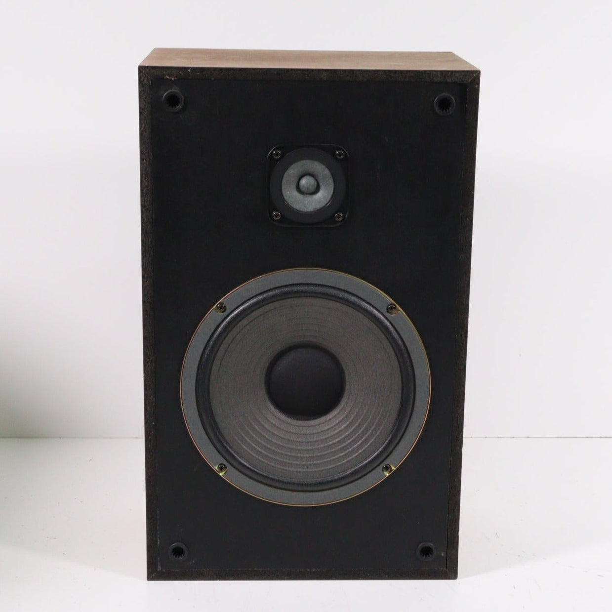 Realistic MC-1800 Bookshelf Speaker Pair — SpenCertified