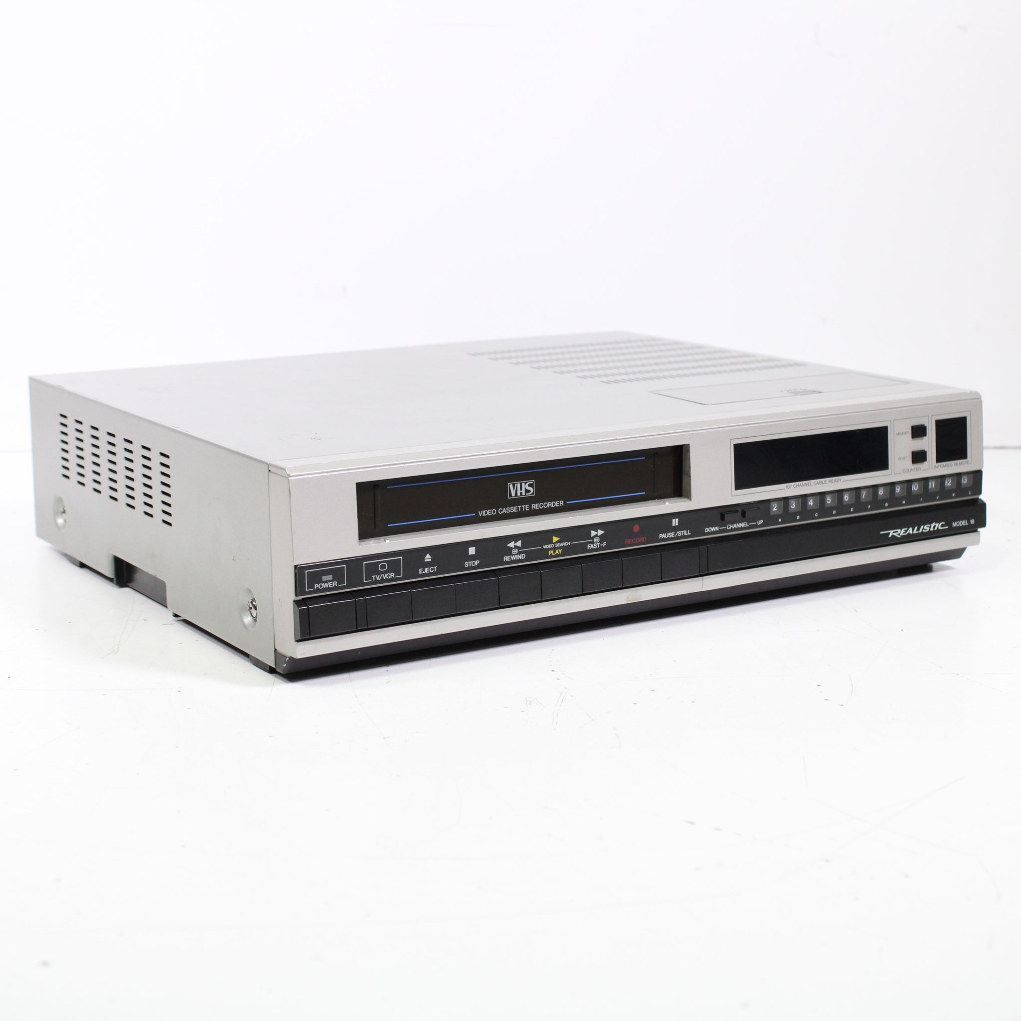 Realistic Model 18 16-507A VCR VHS Player Recorder 107 Channel Cable R ...