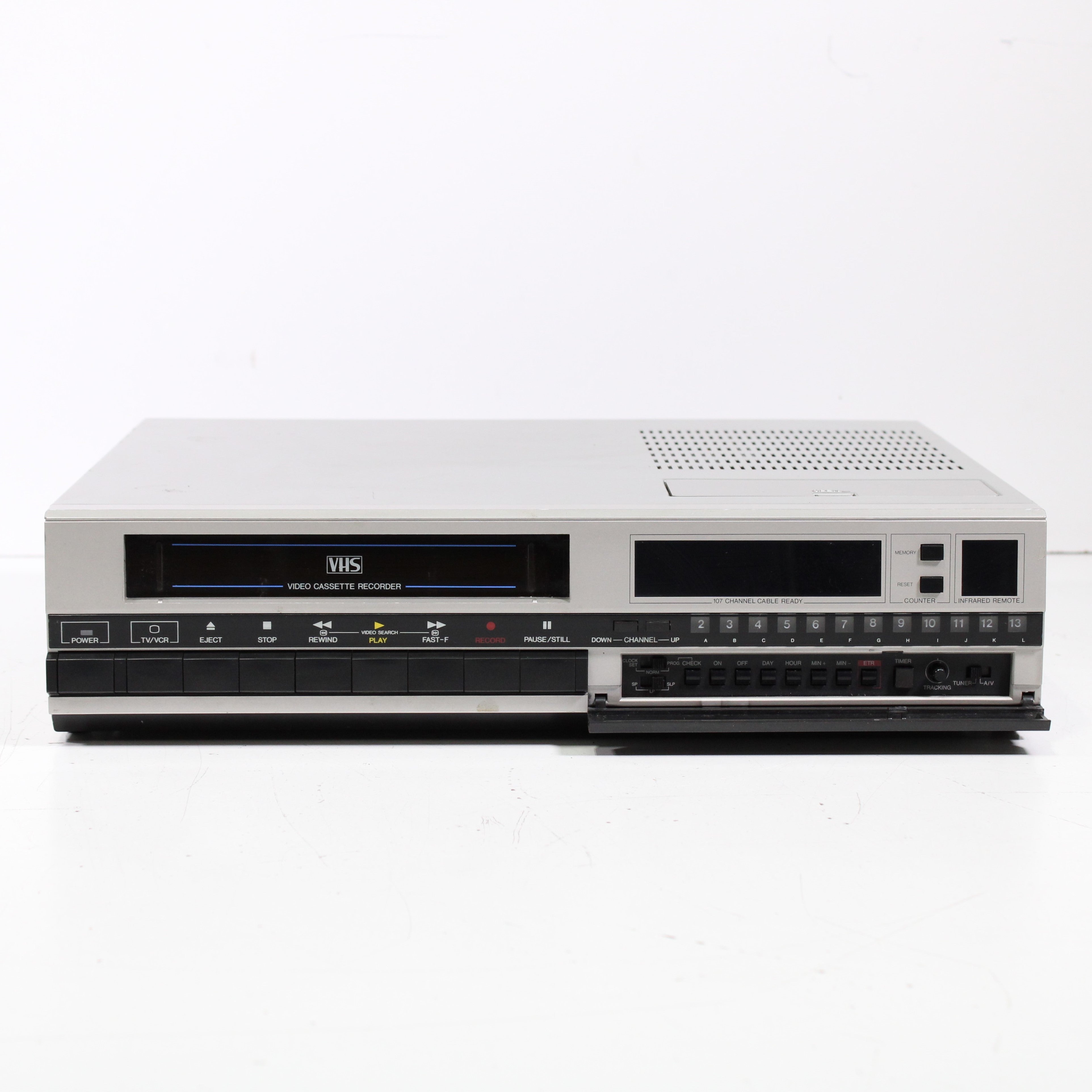 Realistic Model 18 16-507A VCR VHS Player Recorder 107 Channel Cable R