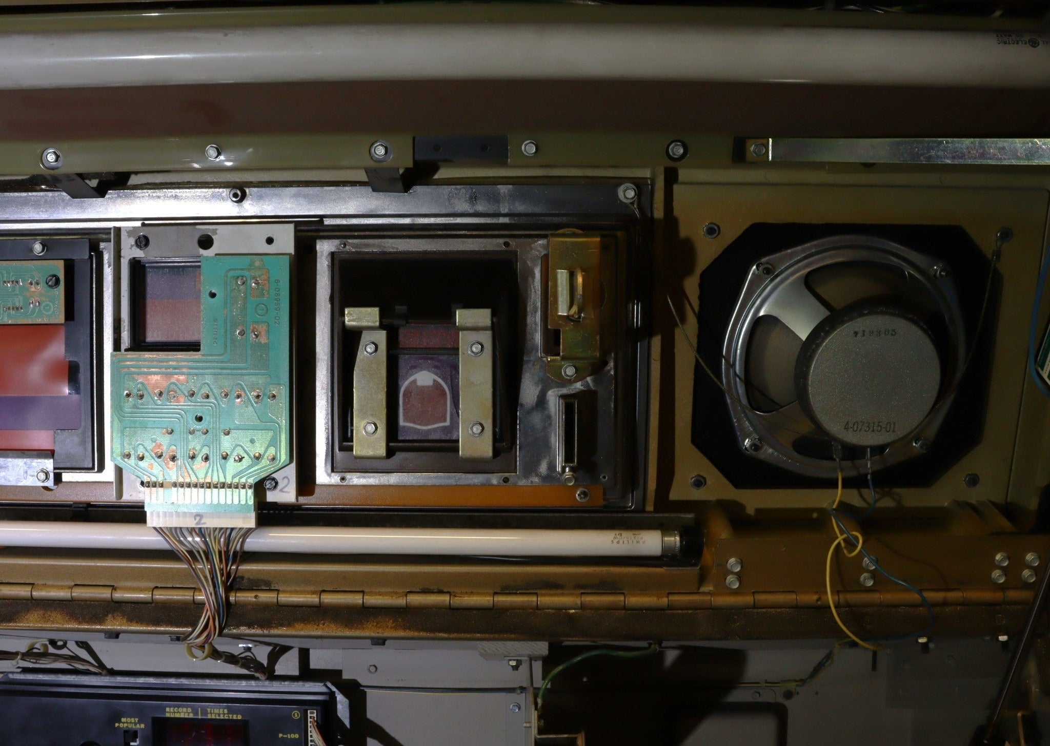 Rowe Ami R-87 Vintage Record Player Vinyl Jukebox (AS IS) (PICKUP ONLY