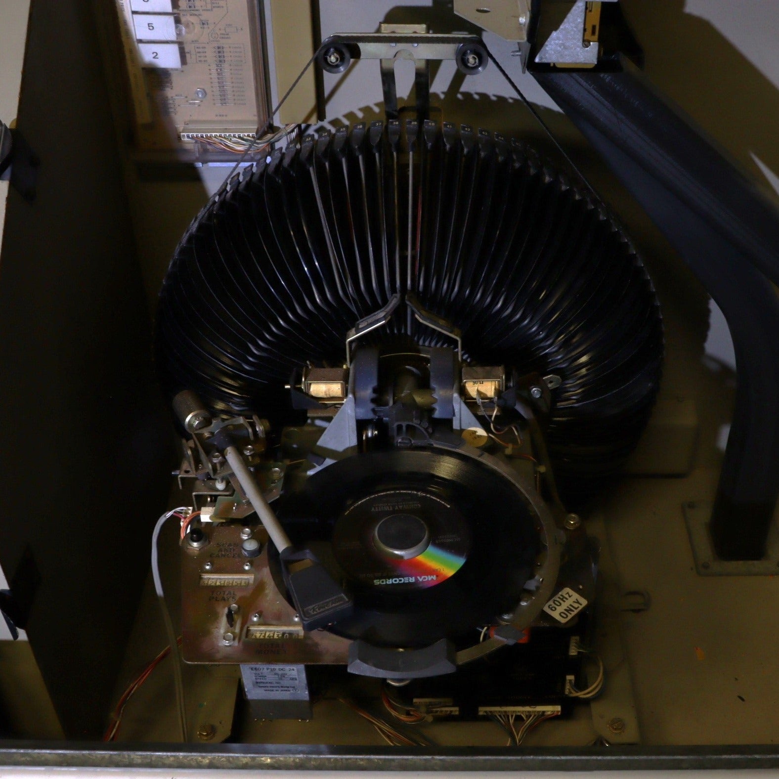 Rowe Ami R-87 Vintage Record Player Vinyl Jukebox (AS IS) (PICKUP ONLY