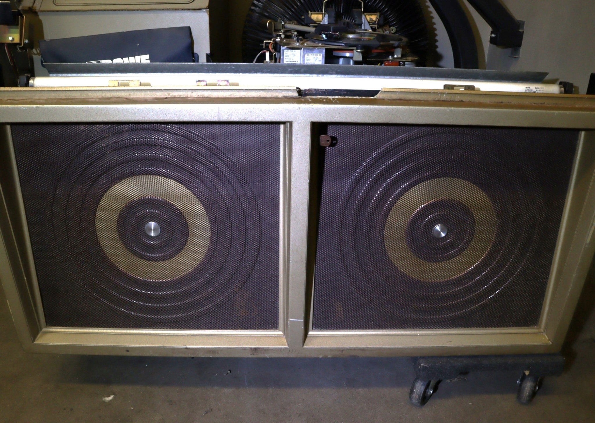 Rowe Ami R-87 Vintage Record Player Vinyl Jukebox (AS IS) (PICKUP ONLY