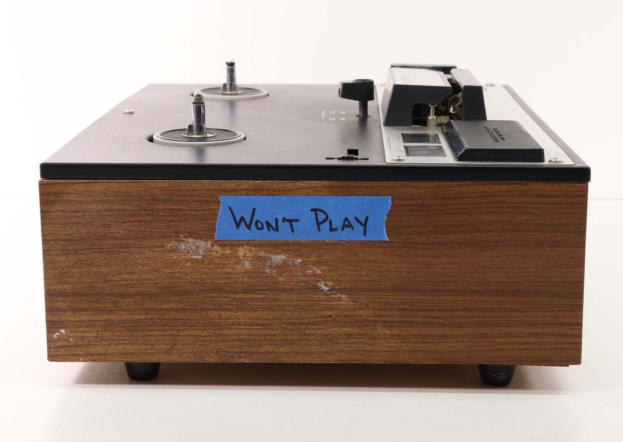 Sony 250 Vintage Reel-To-Reel Tape Deck (Won't Play)