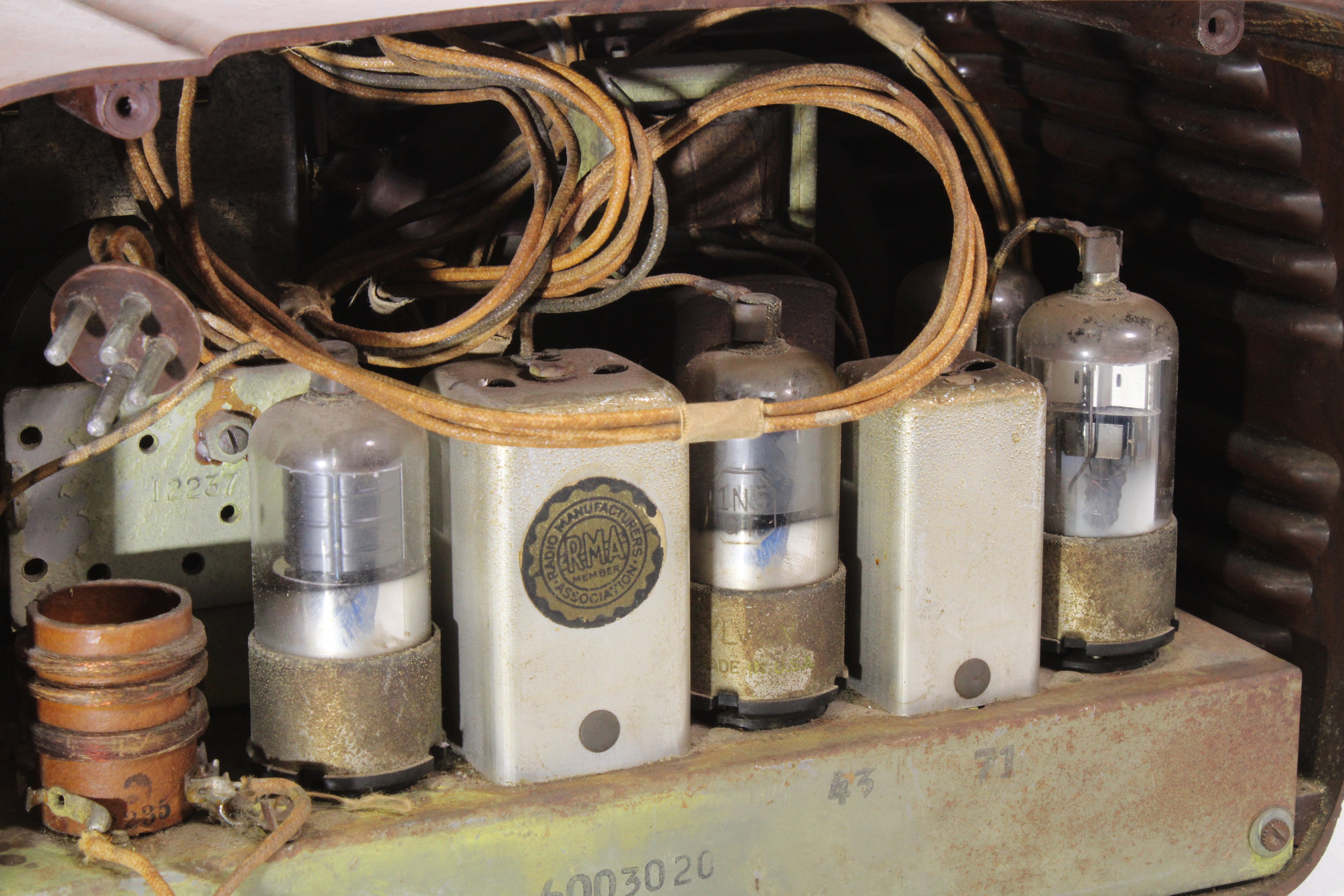 Sentinel 240-W Vintage AM FM Tabletop Tube Radio (1940s) (AS IS ...
