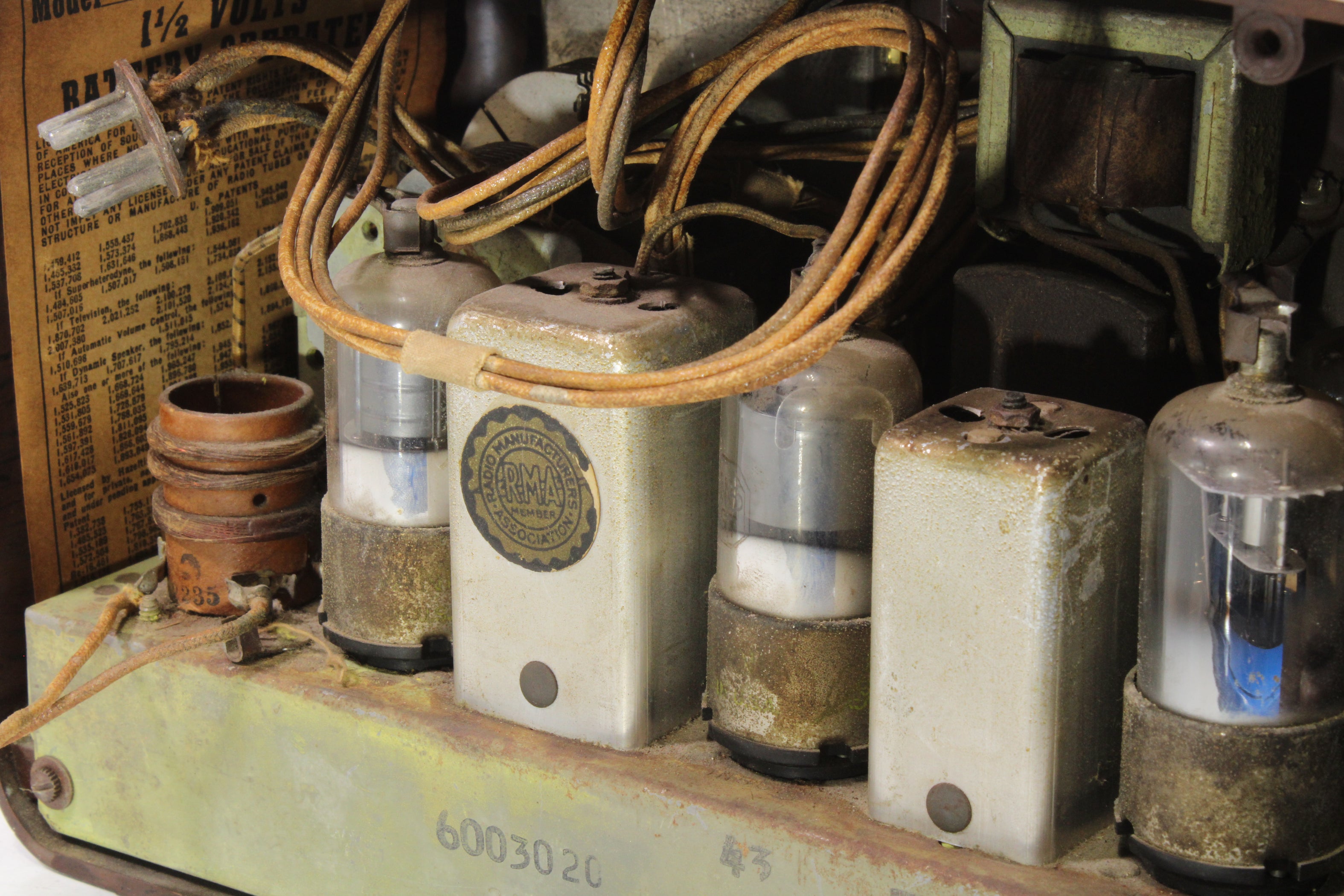 Sentinel 240-W Vintage AM FM Tabletop Tube Radio (1940s) (AS IS ...