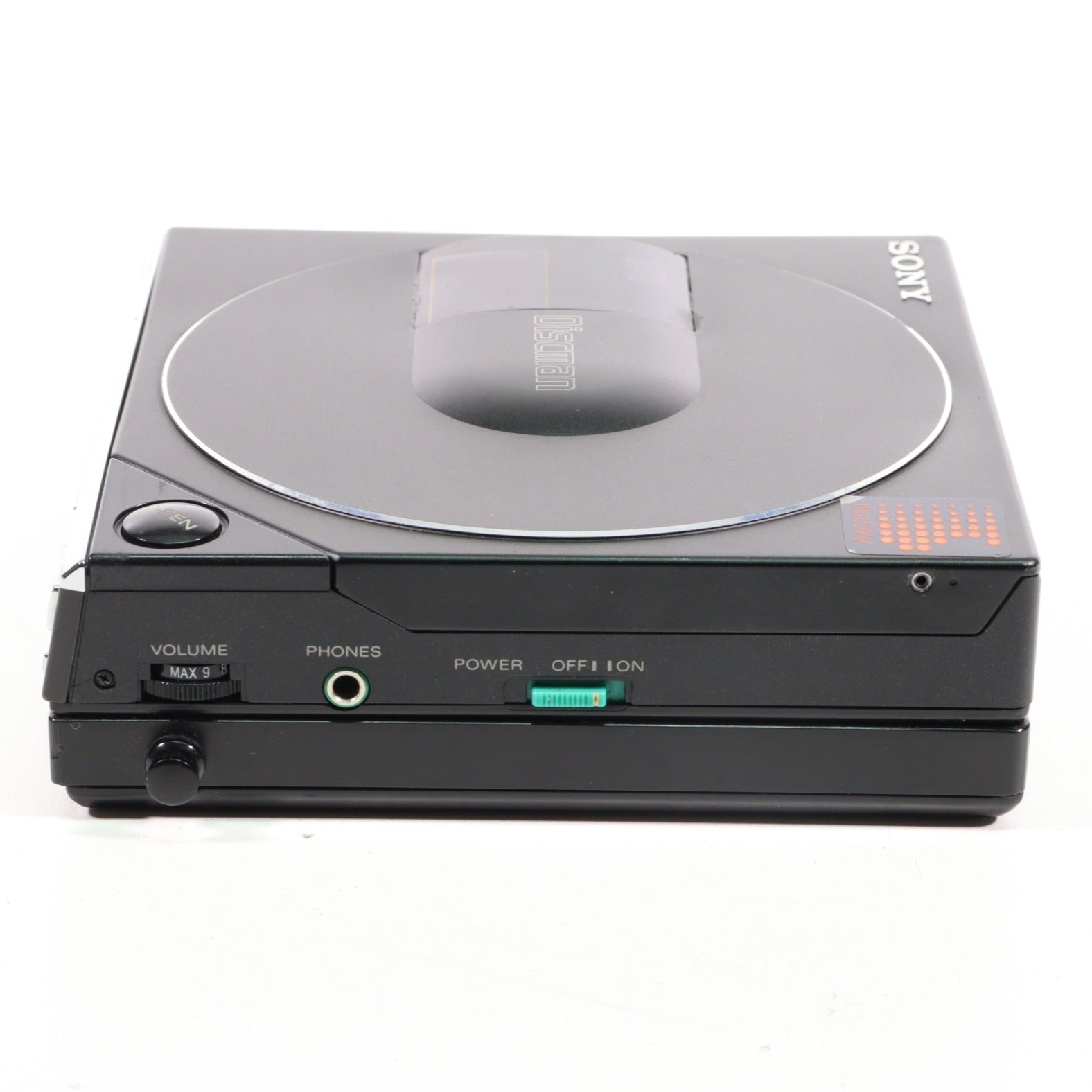 Sony Discman D7 Personal CD Player with BP-200 Battery Pack and Case