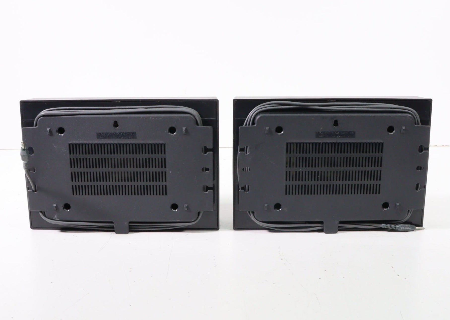 Sony TC-126 Stereo Cassette-Corder System with Original Case, Speakers