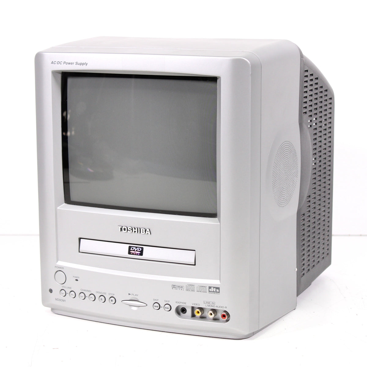 Toshiba MD9DM1R 9" CRT TV DVD Combo Portable Gaming Television (2002 ...