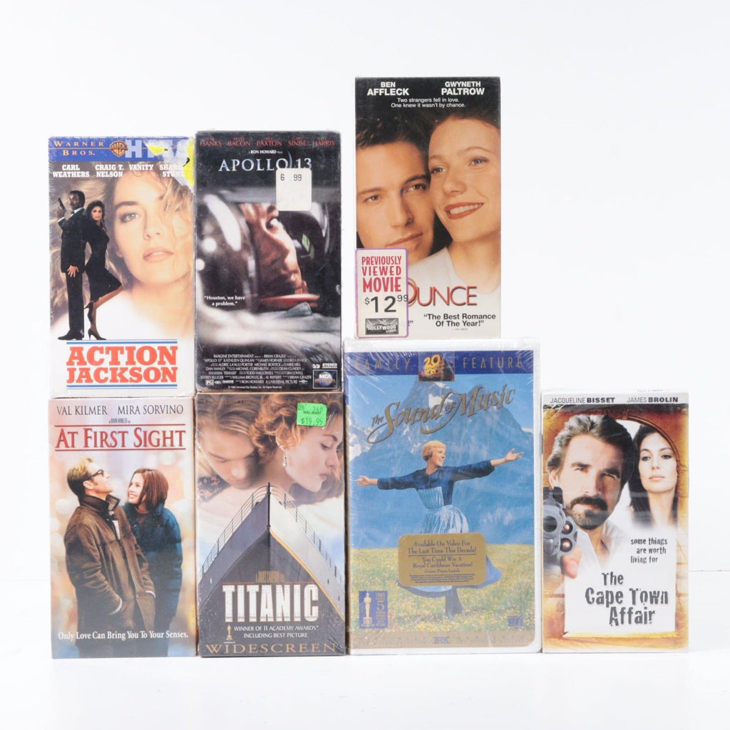 VHS Collection: Bundle of 8 VHS Classic Movies Including Titanic (BRAN
