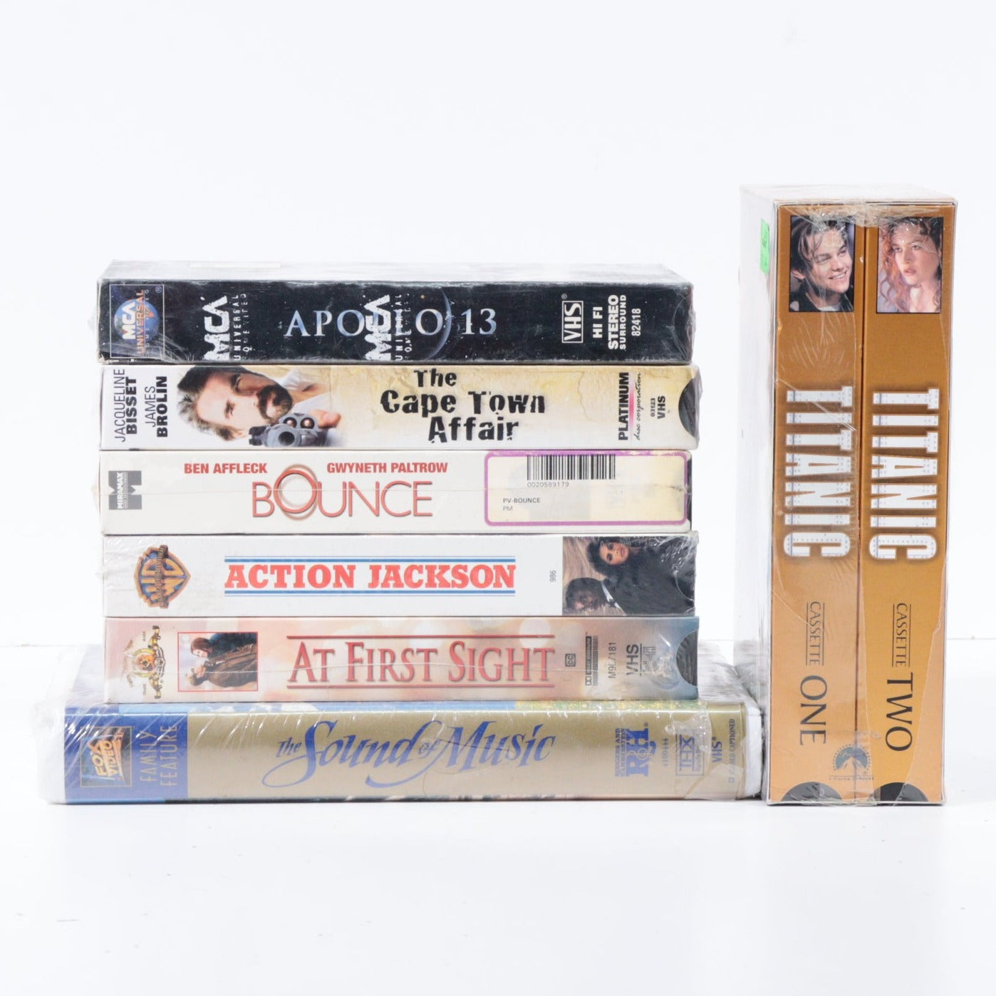 VHS Collection: Bundle of 8 VHS Classic Movies Including Titanic (BRAN