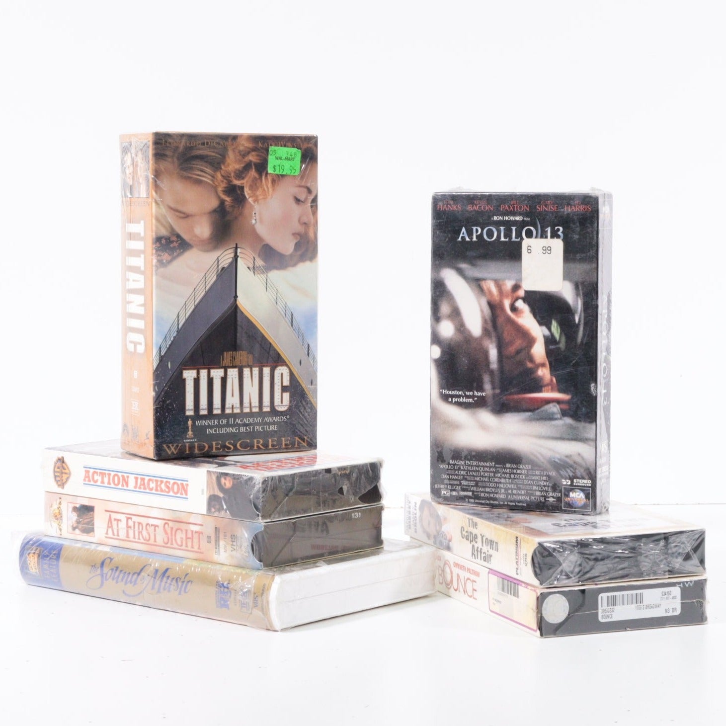 VHS Collection: Bundle of 8 VHS Classic Movies Including Titanic (BRAN