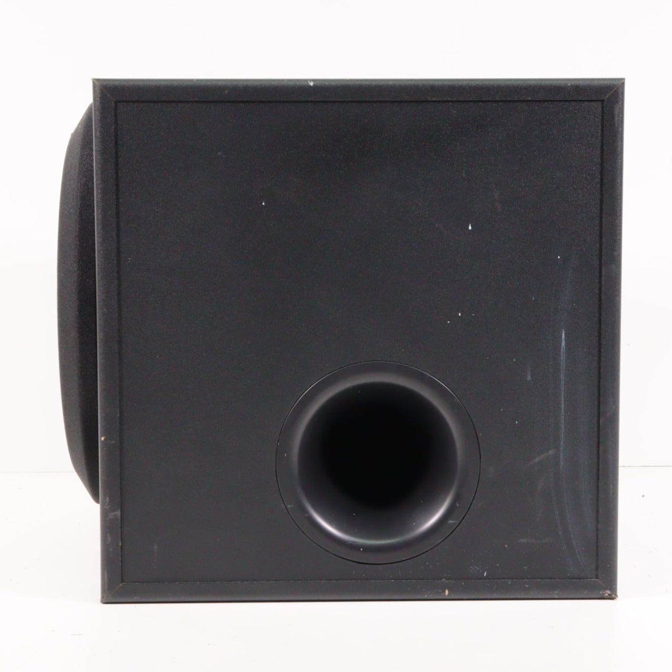 Yamaha YST-SW012 Small Black Powered Subwoofer