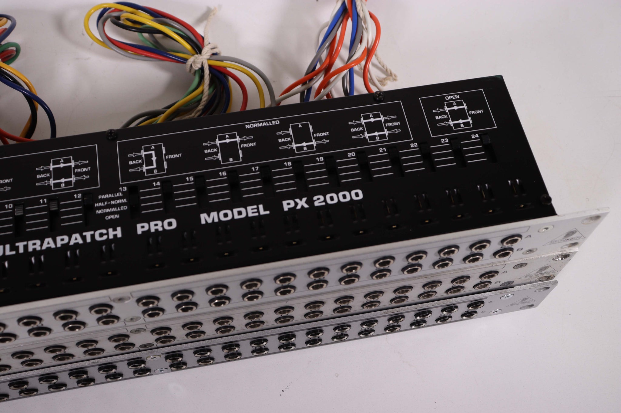 Behringer Ultrapatch Pro Multi-Functional 48 Point Patchbay PX2000 PX3