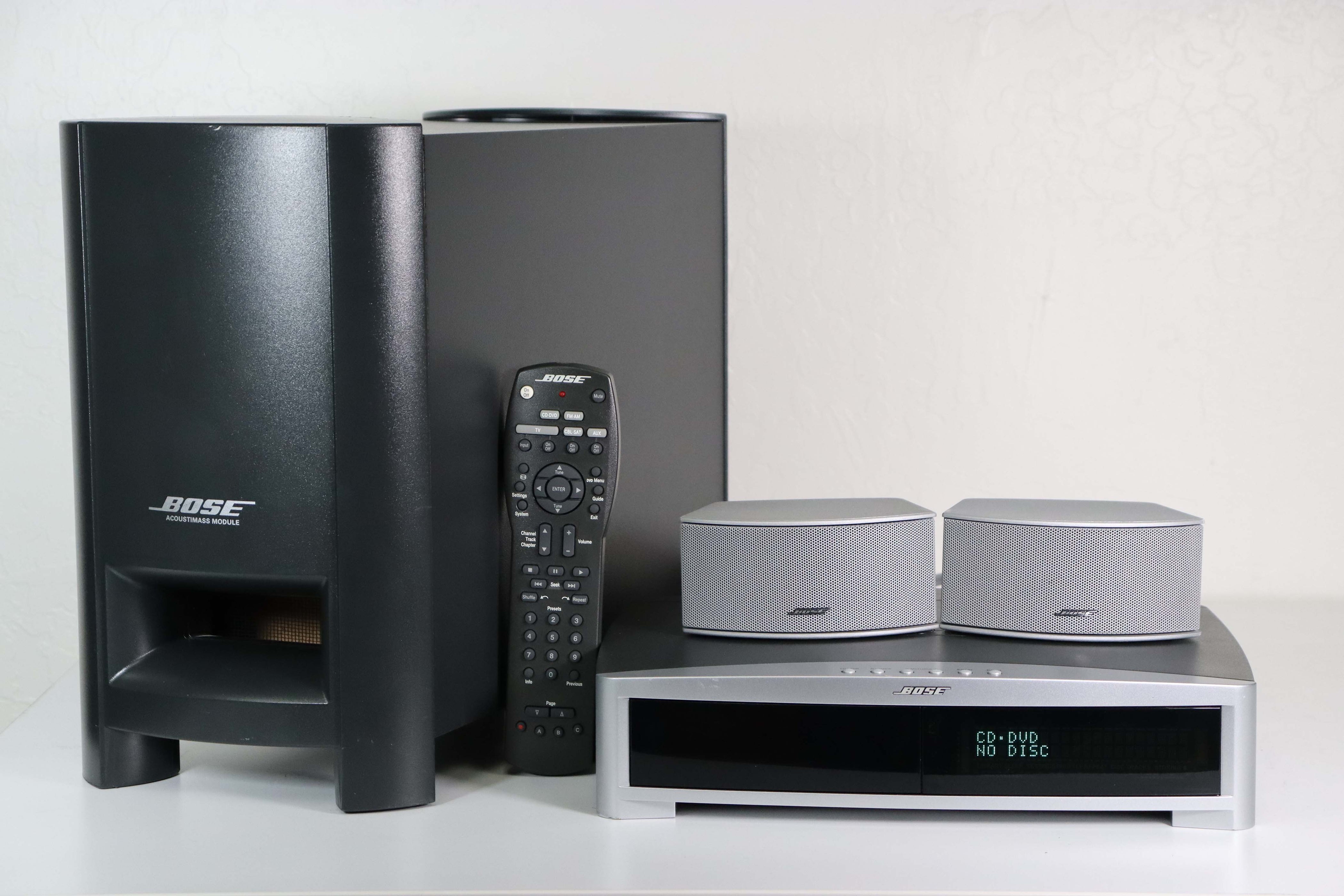 Bose AV3-2-1 II Media Center 2.1 Home Theater System DVD CD Player Spe ...