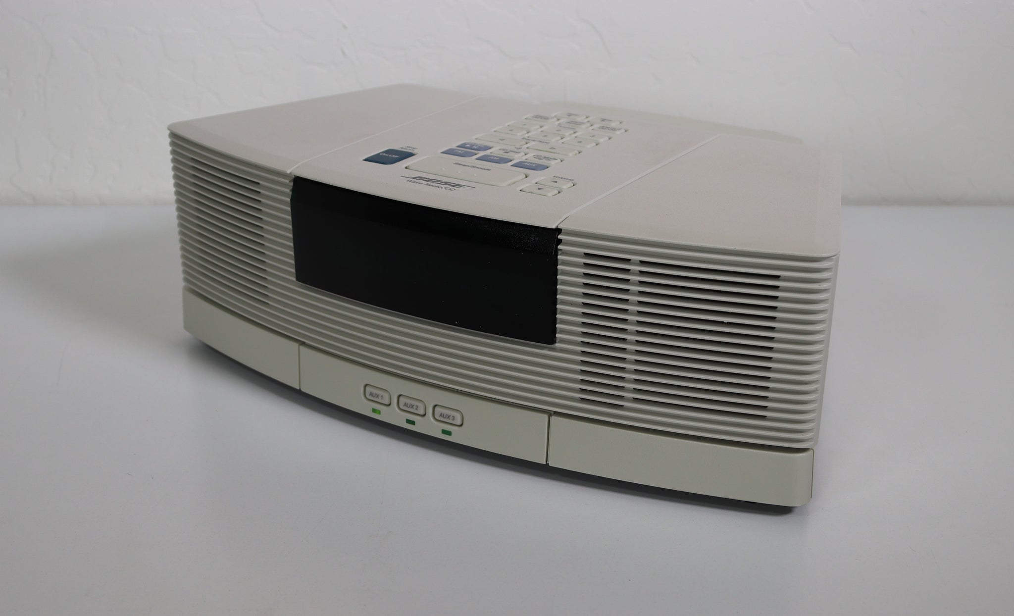 Bose Wave Radio CD AM FM Pedestal Platinum White AWACCQ Personal Home