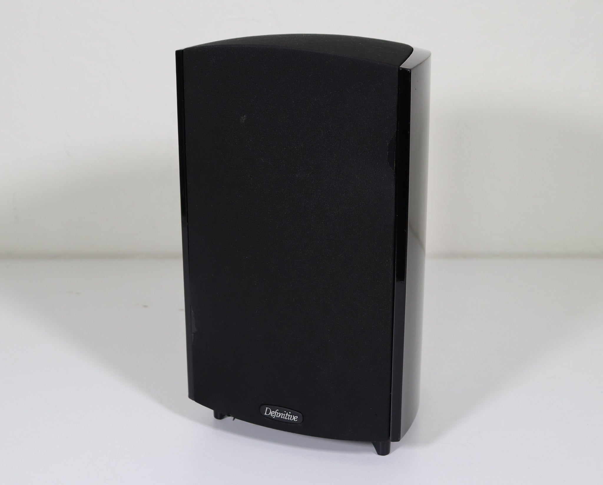 Definitive Technology ProMonitor 1000 ProCinema Small Bookshelf Speake