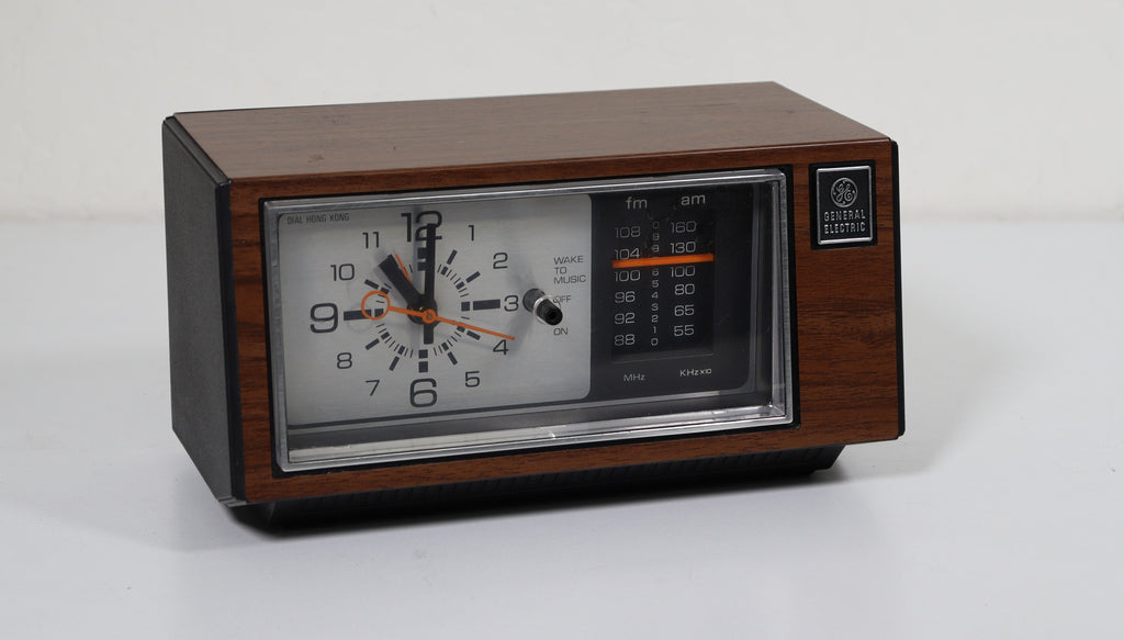 GE General Electric Dial Hong Kong Vintage Alarm Clock Radio