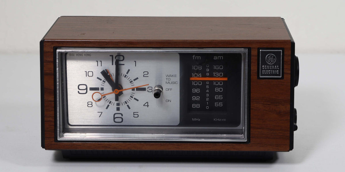 old clock radio