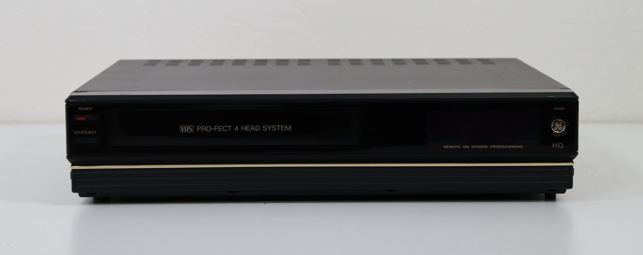 GE VG4005 Mono VHS Player VCR Video Cassette Recorder