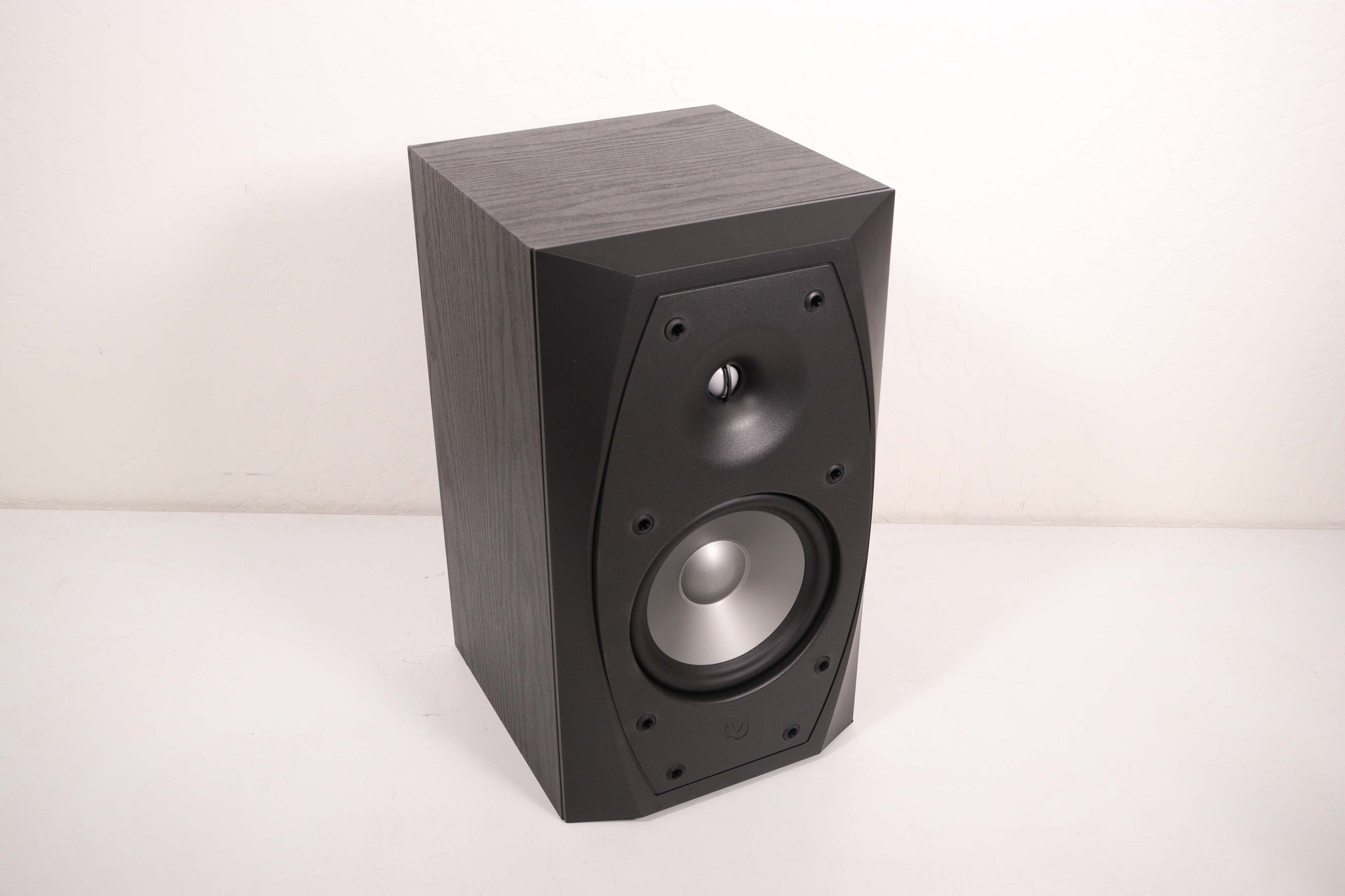 Infinity ENTRA ONE 2 Way Bookshelf Speaker Pair Set 8 Ohms 125 Watts