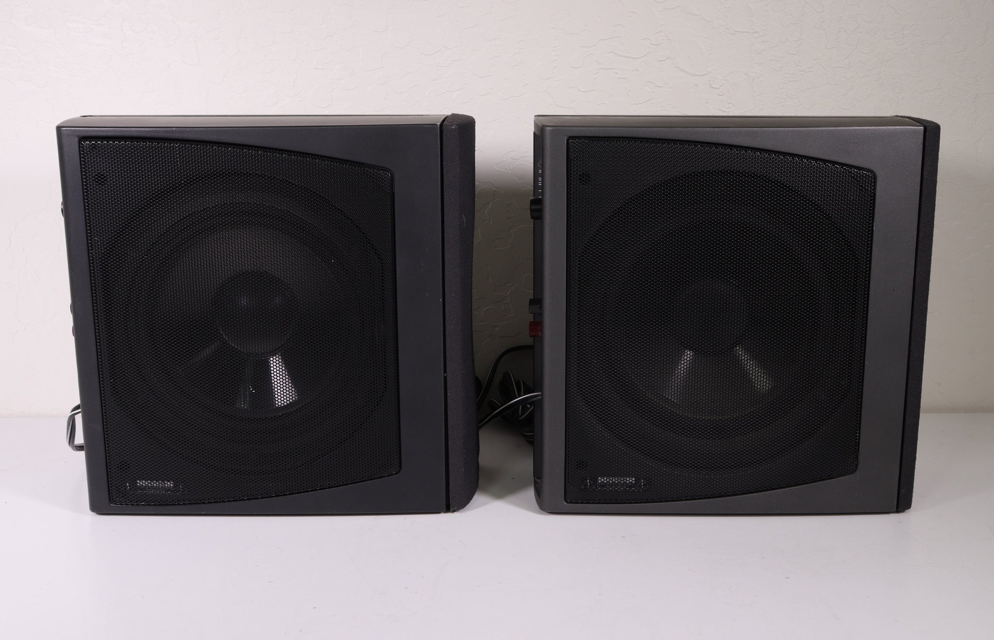 Infinity Overture Compositions Speaker Pair with Built-in Powered Subw