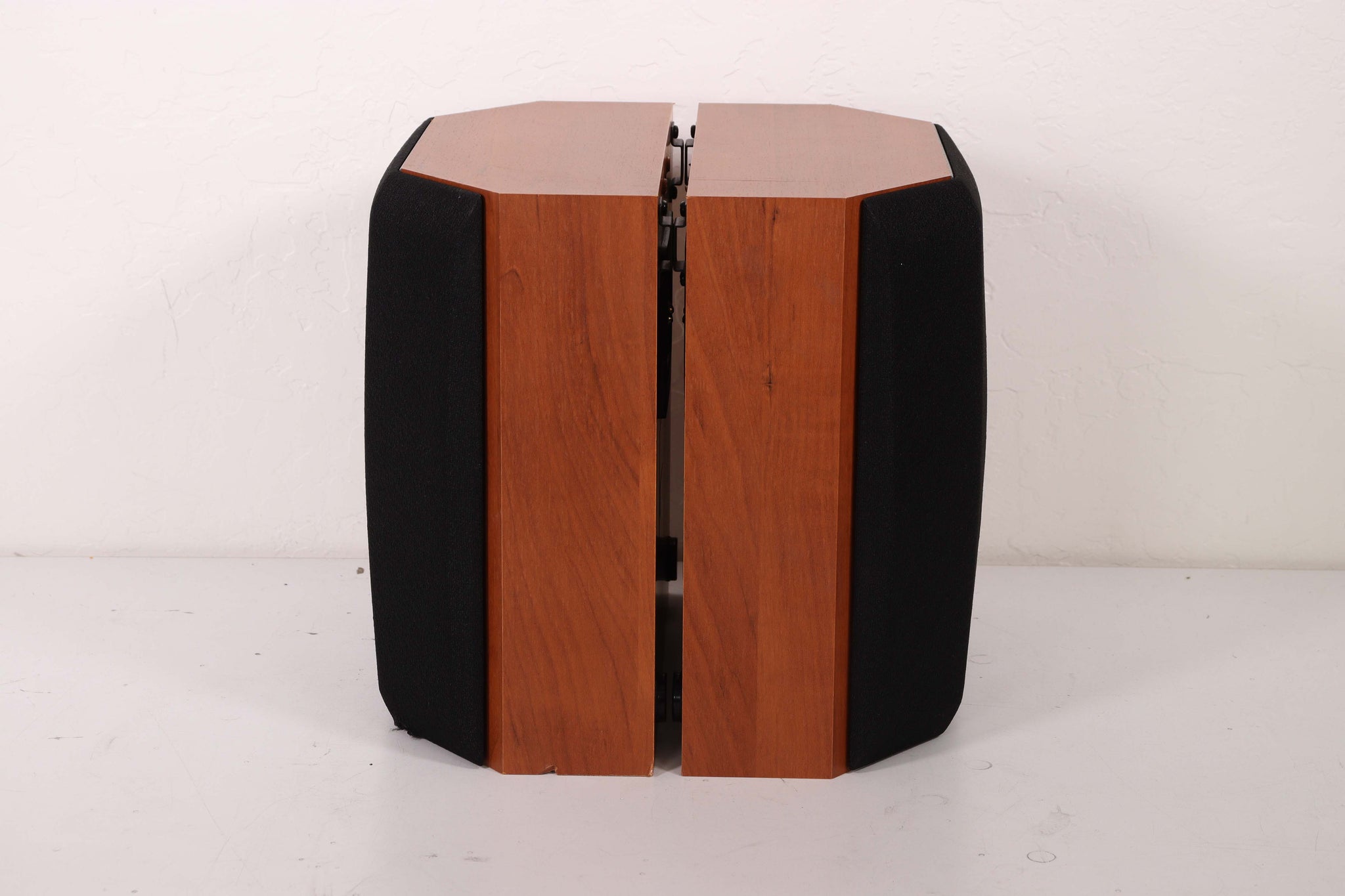 JBL Northridge E Series E10 Small Bookshelf speaker Pair