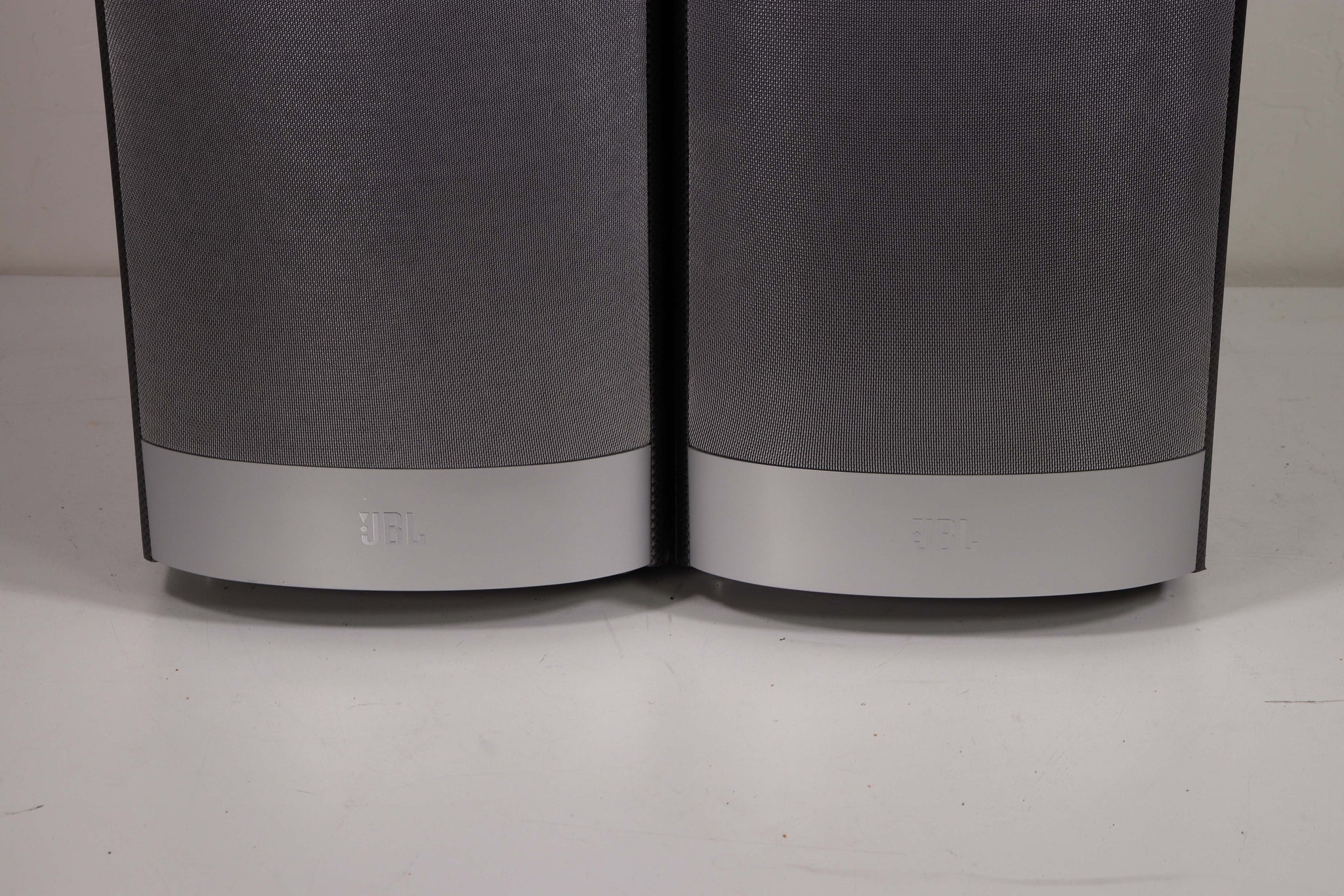 JBL Venue Series Stadium Tower Speakers Black 8 Ohms 225 Watts Max